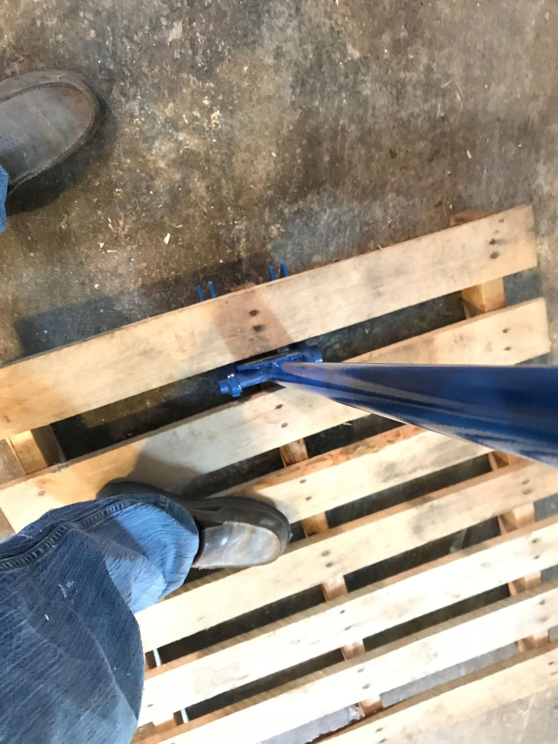 Building a Workbench Out of Pallets : 5 Steps (with Pictures ...