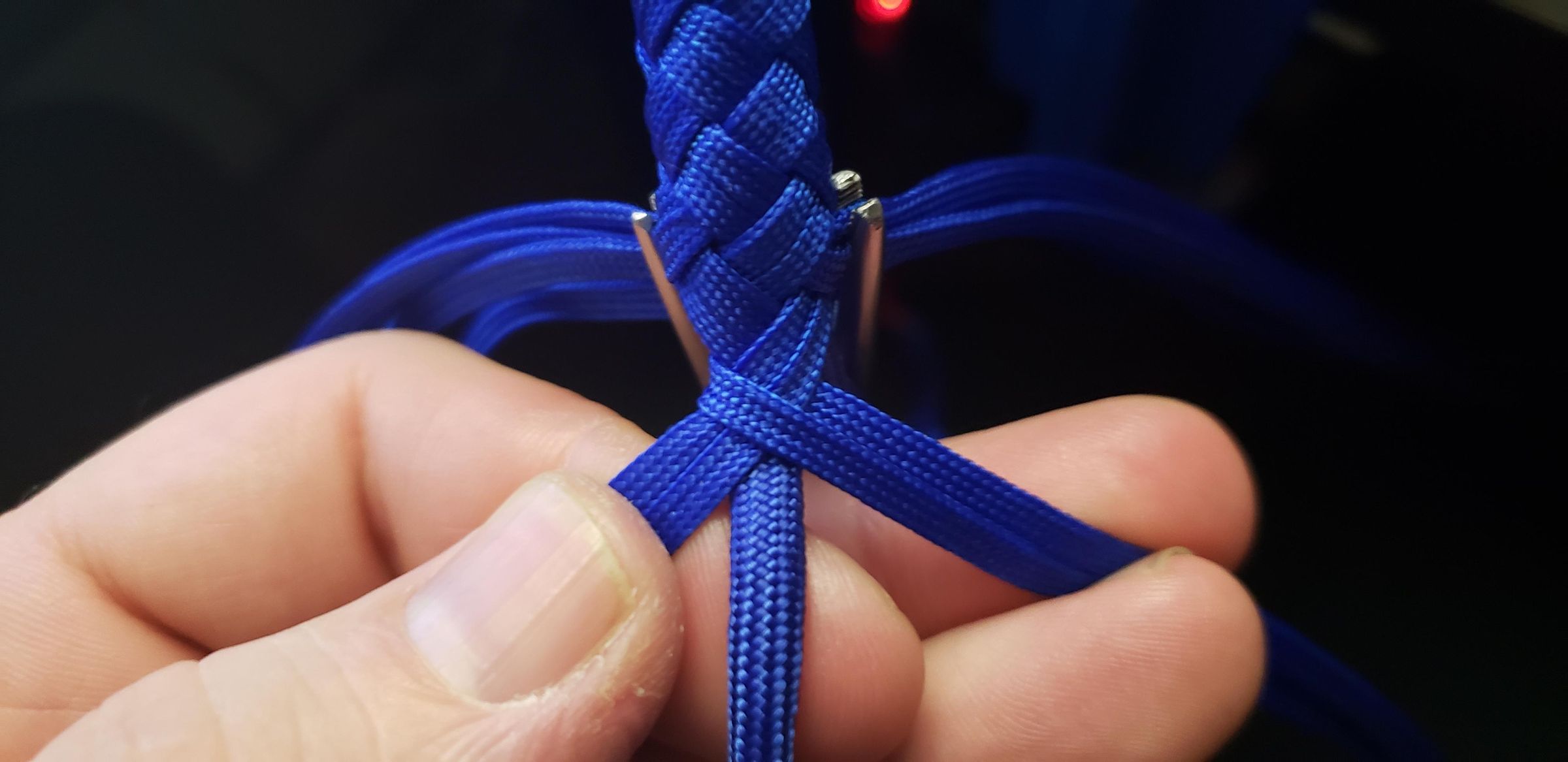 Tygra's Bolo-Whip With Paracord in 16 Plait : 9 Steps (with Pictures ...
