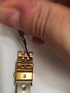 How to Remove Watch Links : 5 Steps (with Pictures) - Instructables