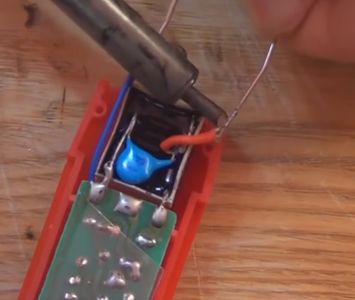 How to Make a Mini Electric Shocker : 3 Steps - Instructables