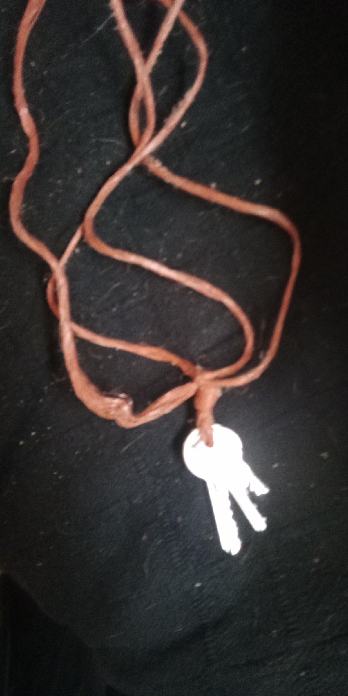 Scoubidou, Circle Knot Key Chain : 6 Steps - Instructables