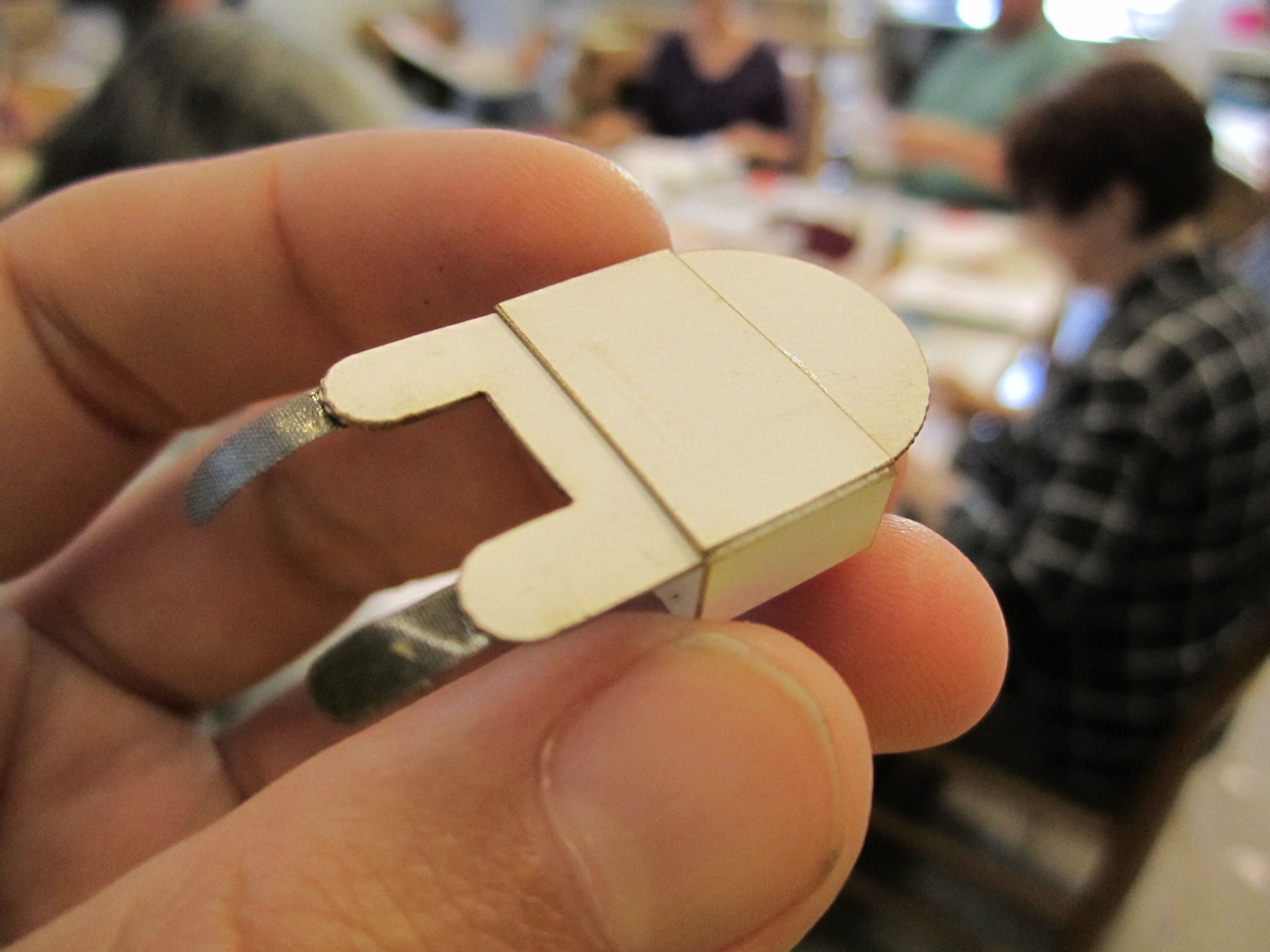 12 Ways to Hold Your Coin-cells : 13 Steps (with Pictures) - Instructables