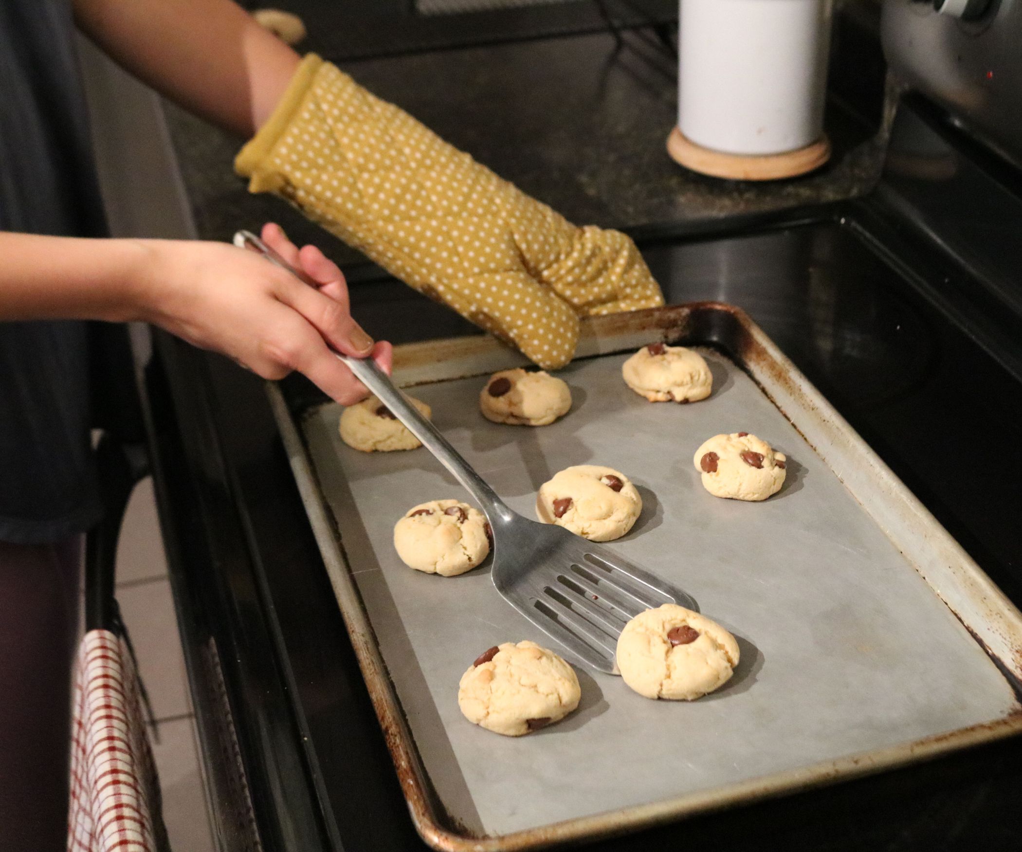 Crowd-Pleasing Chocolate Chip Cookies : 16 Steps (with Pictures ...