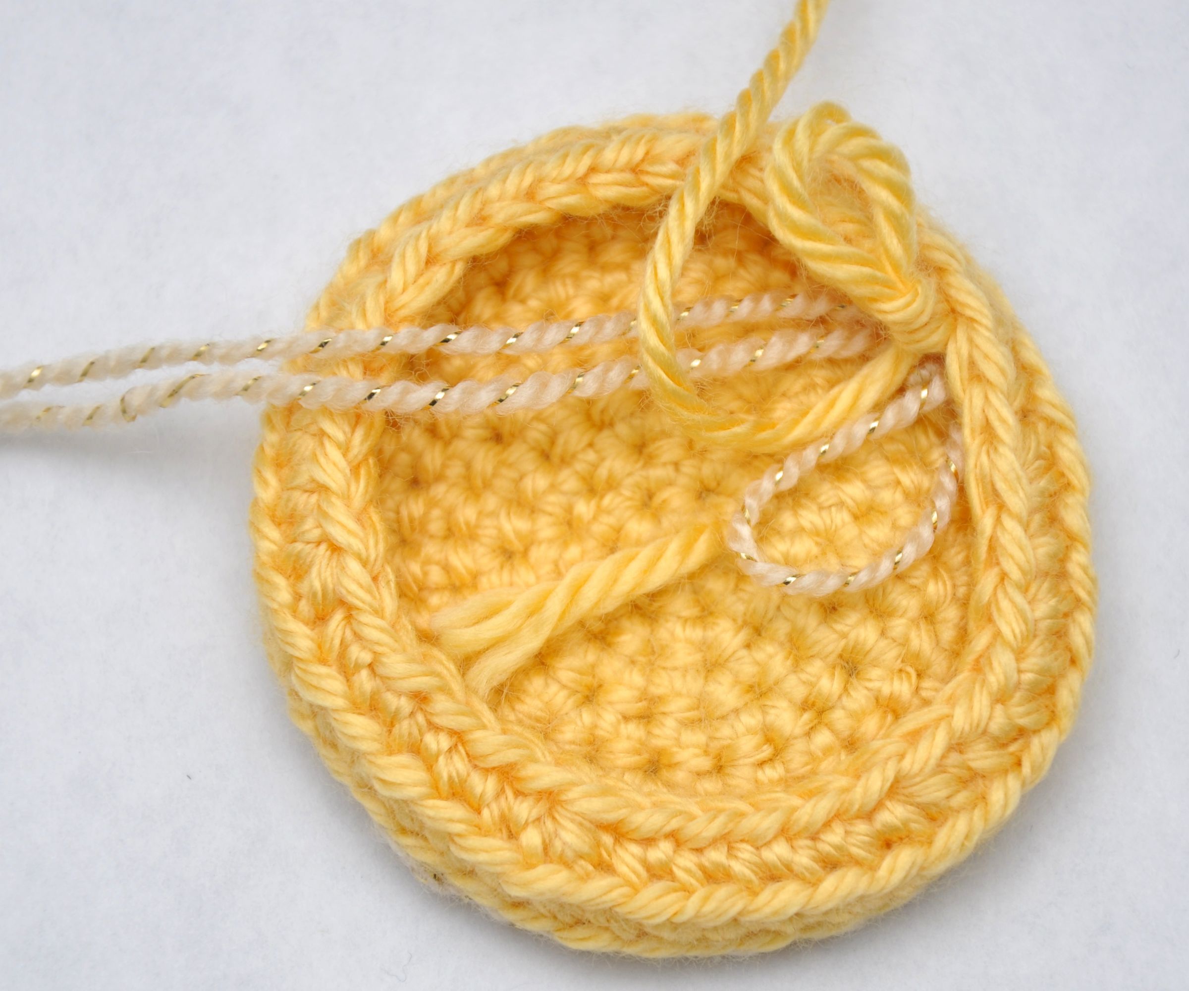 Crochet Medals : 8 Steps (with Pictures) - Instructables