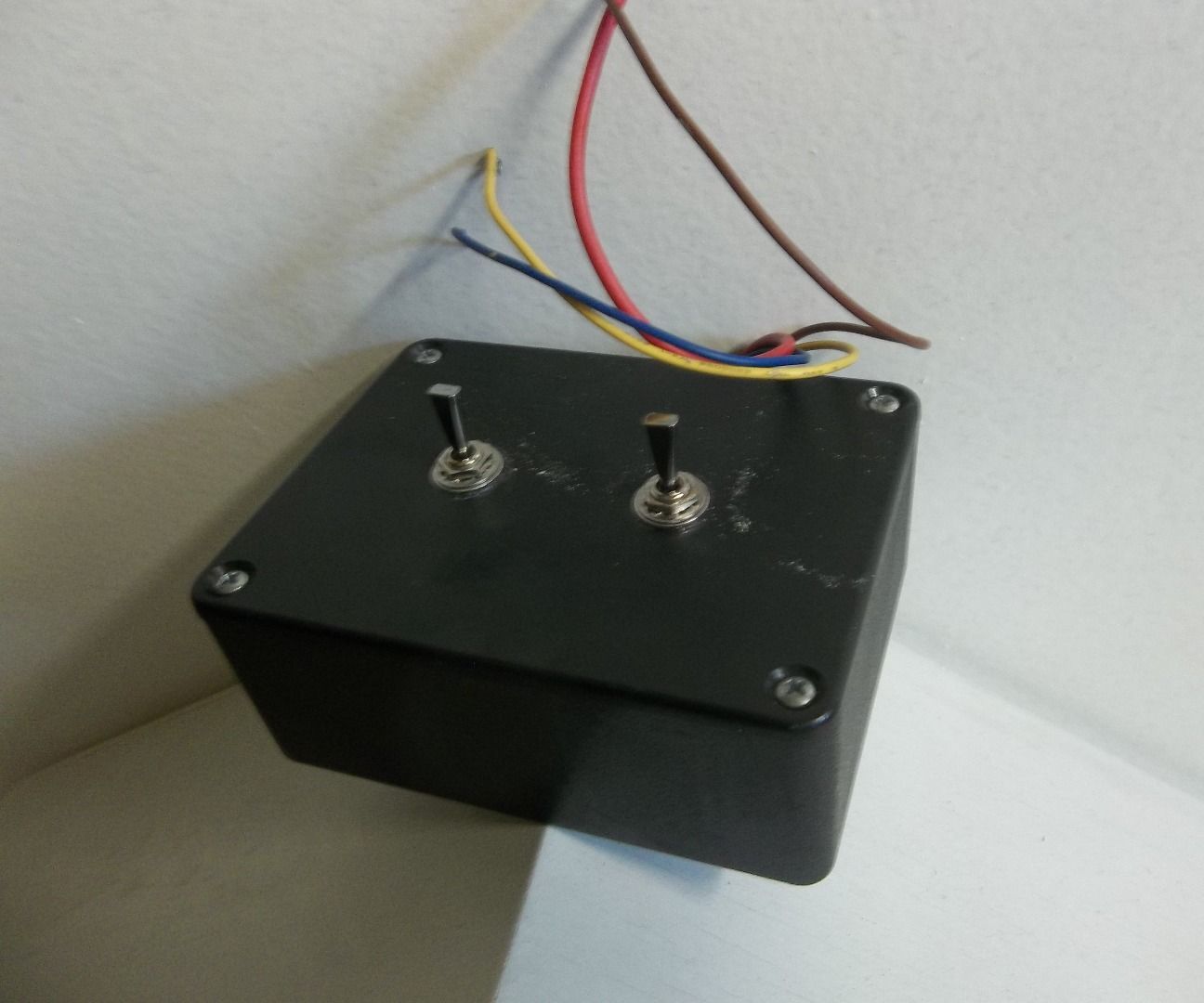 Little Controll Box : 4 Steps (with Pictures) - Instructables