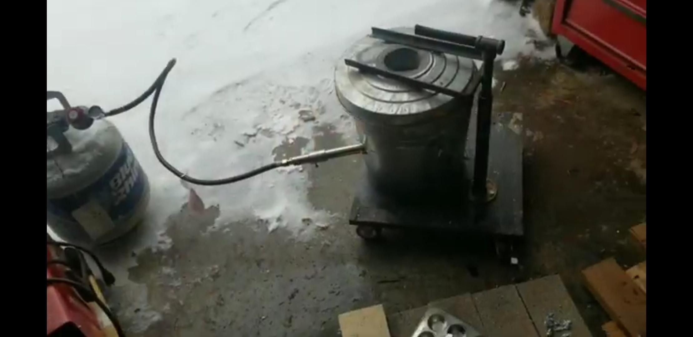 How I Built a Foundry Furnace in a Bucket : 5 Steps - Instructables