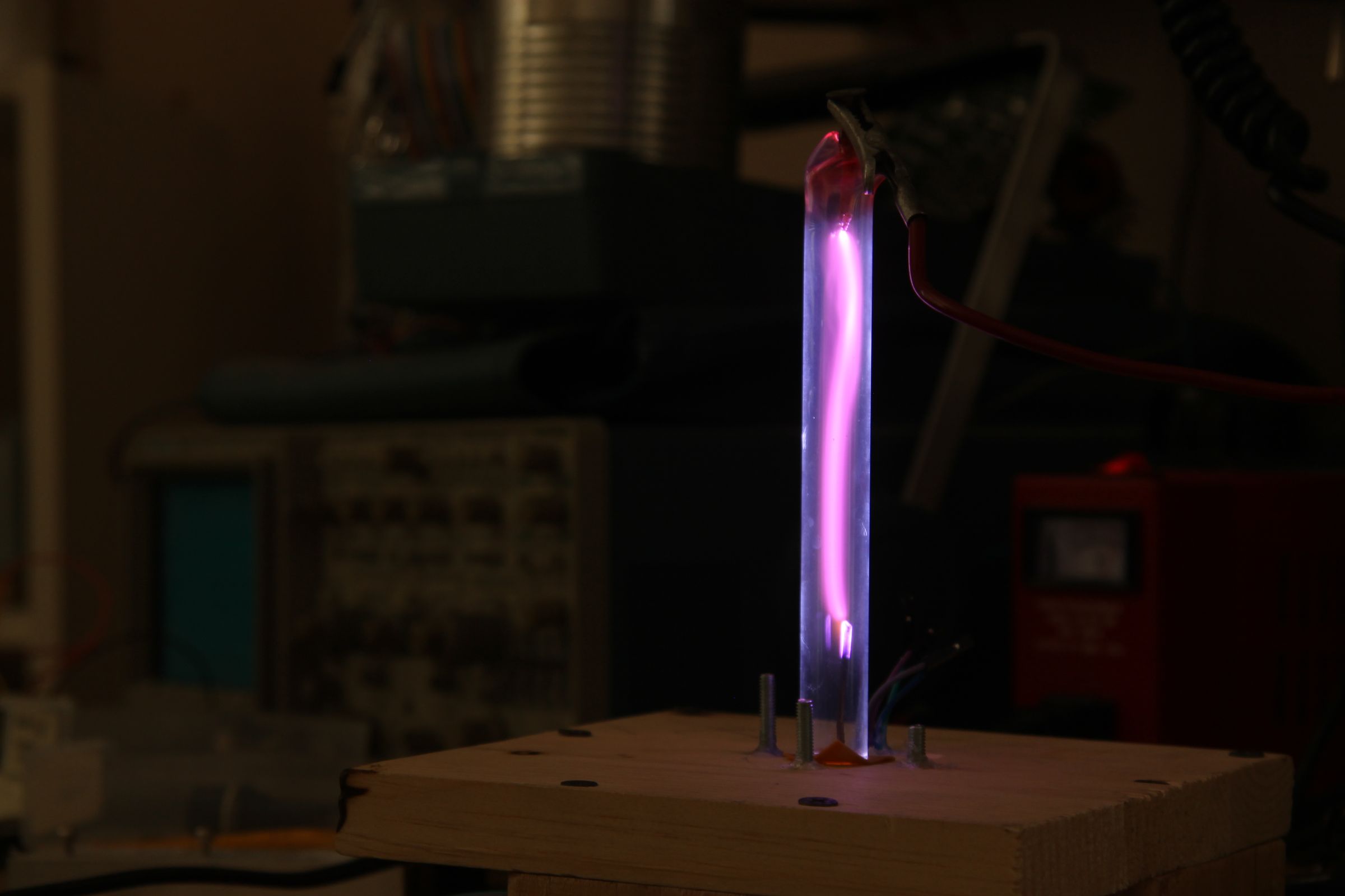 DIY Cathode Ray Tube: Interacting With Electrons : 12 Steps (with ...