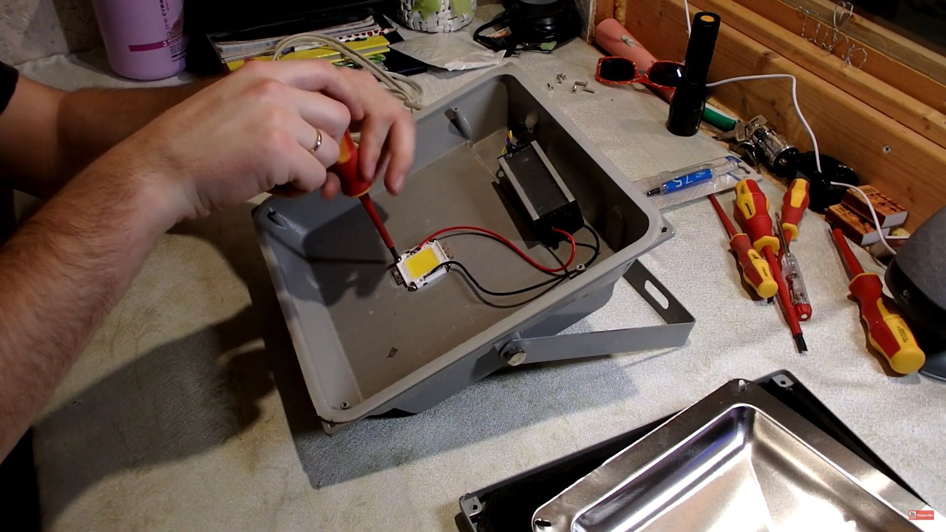 LED Flood Light Repair | Replacing LED Chip and Driver : 3 Steps ...