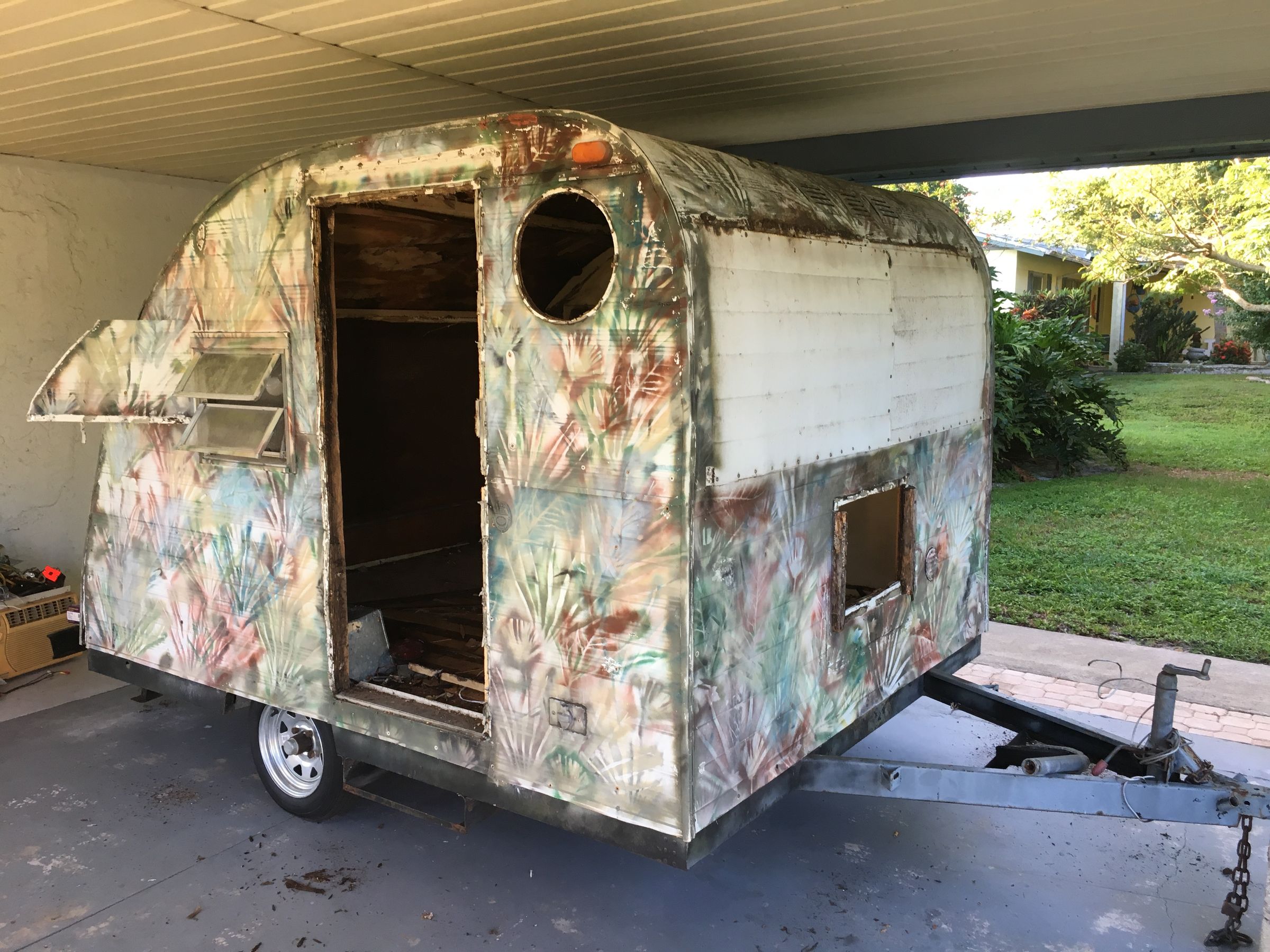 Make Your Own Tiny Camper From Scratch : 10 Steps (with Pictures ...