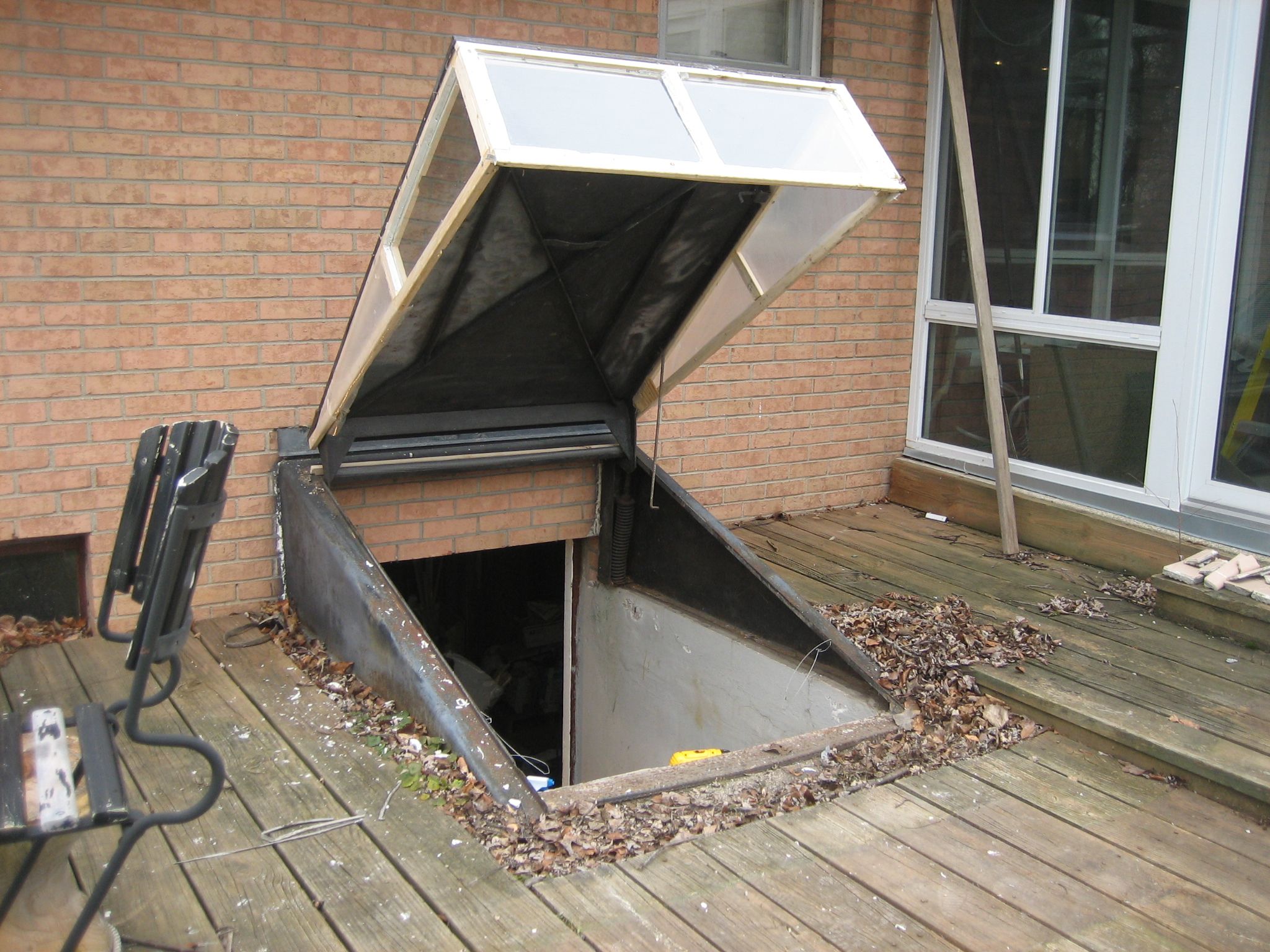 Cellar Door Greenhouse Windows - Instructables