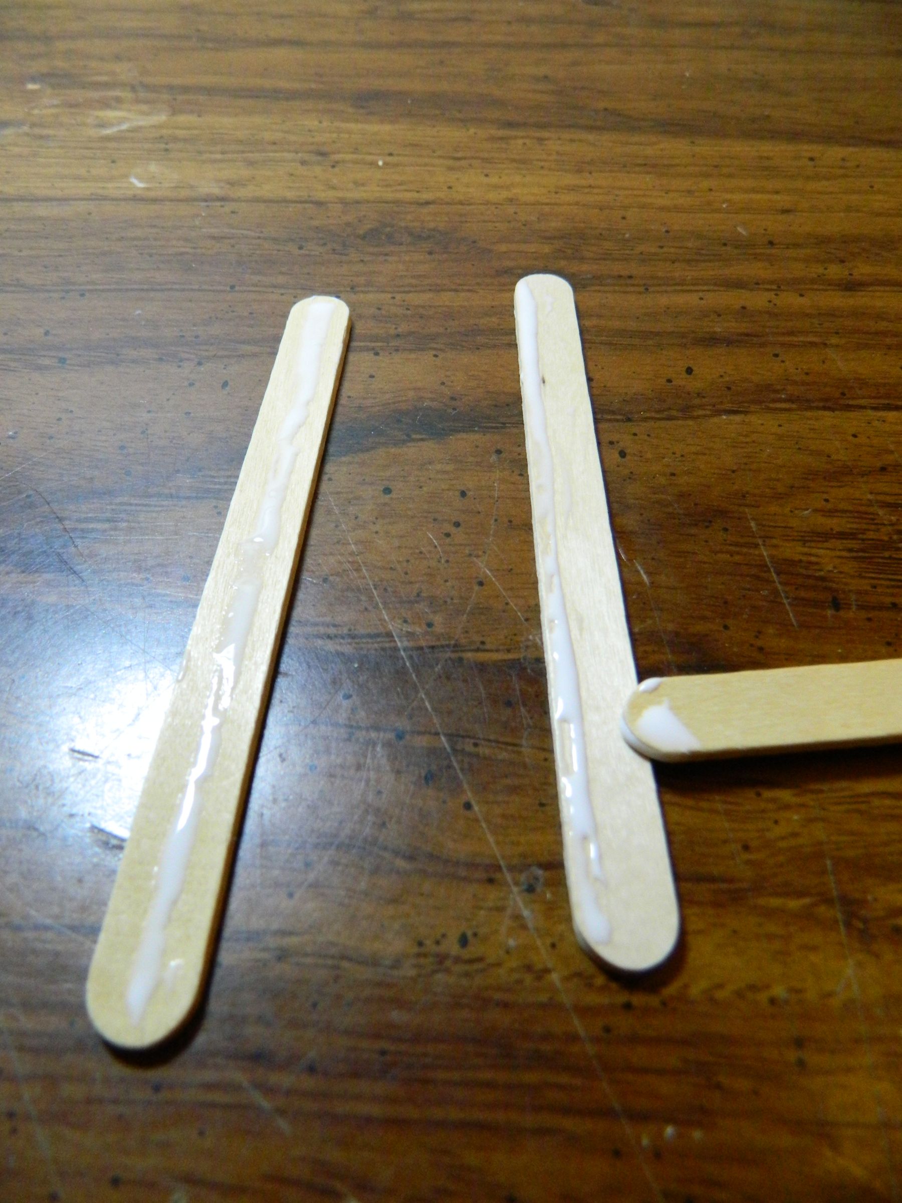 Simple Suspension Bridge Model : 8 Steps - Instructables