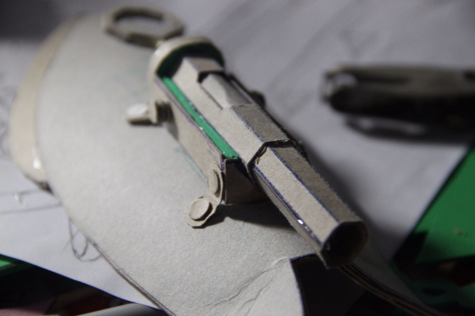 AC:Syndicate Hidden Blade Guantlet Replica!! : 10 Steps (with Pictures ...