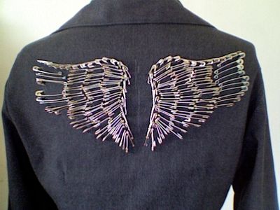 Safety Pin Wings : 9 Steps (with Pictures) - Instructables
