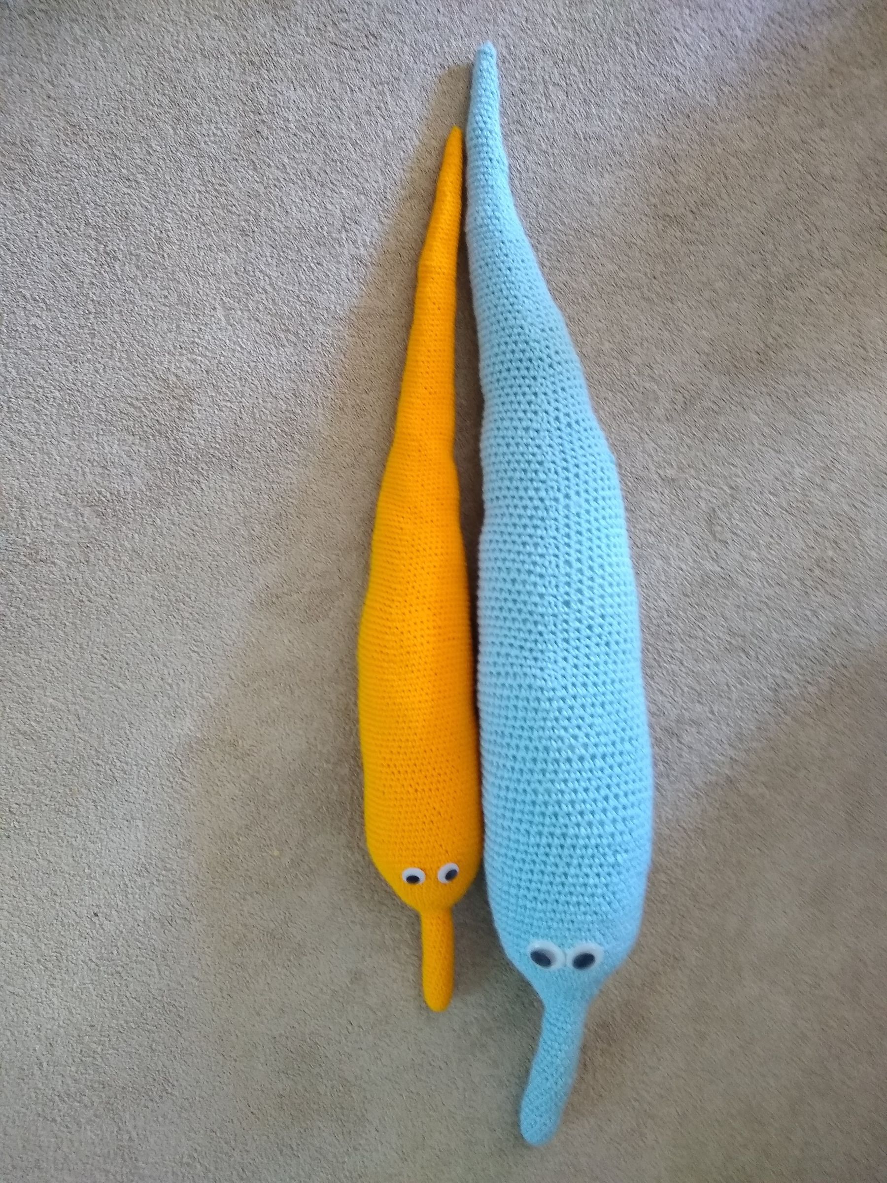 Giant Crocheted Worm on a String : 3 Steps (with Pictures) - Instructables