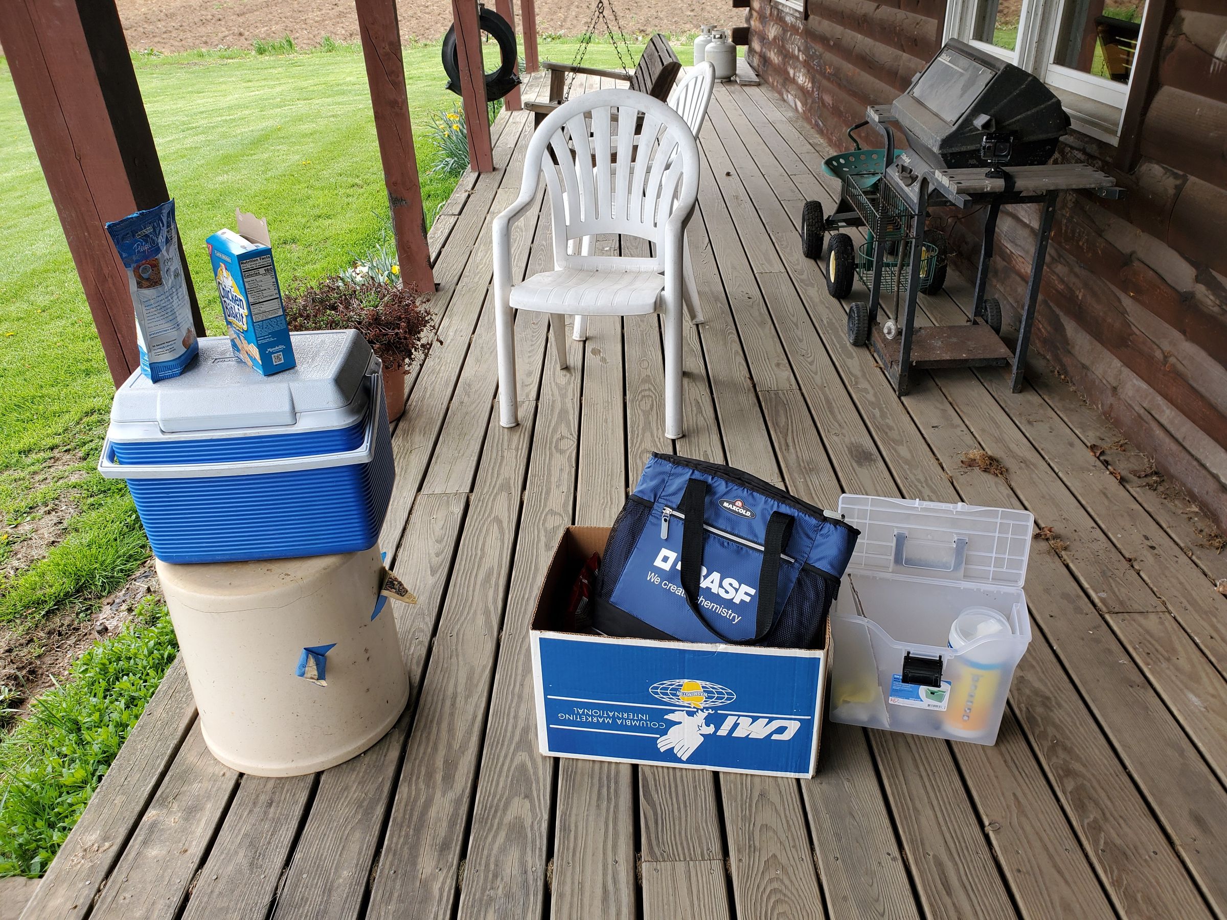 DIY: Disinfect It Yourself Sanitation Station : 7 Steps - Instructables
