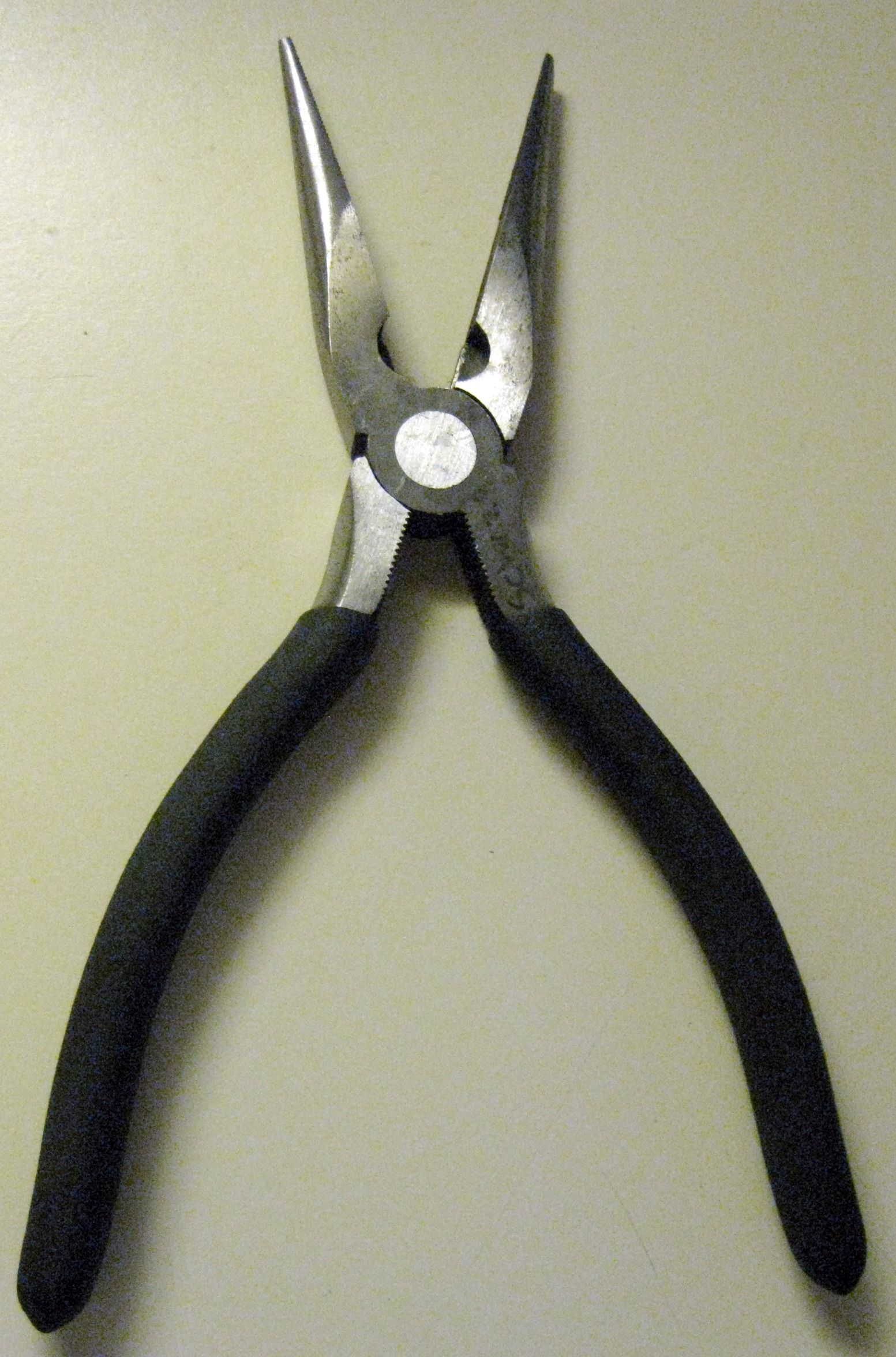 How to Install an Electric Fence : 7 Steps (with Pictures) - Instructables