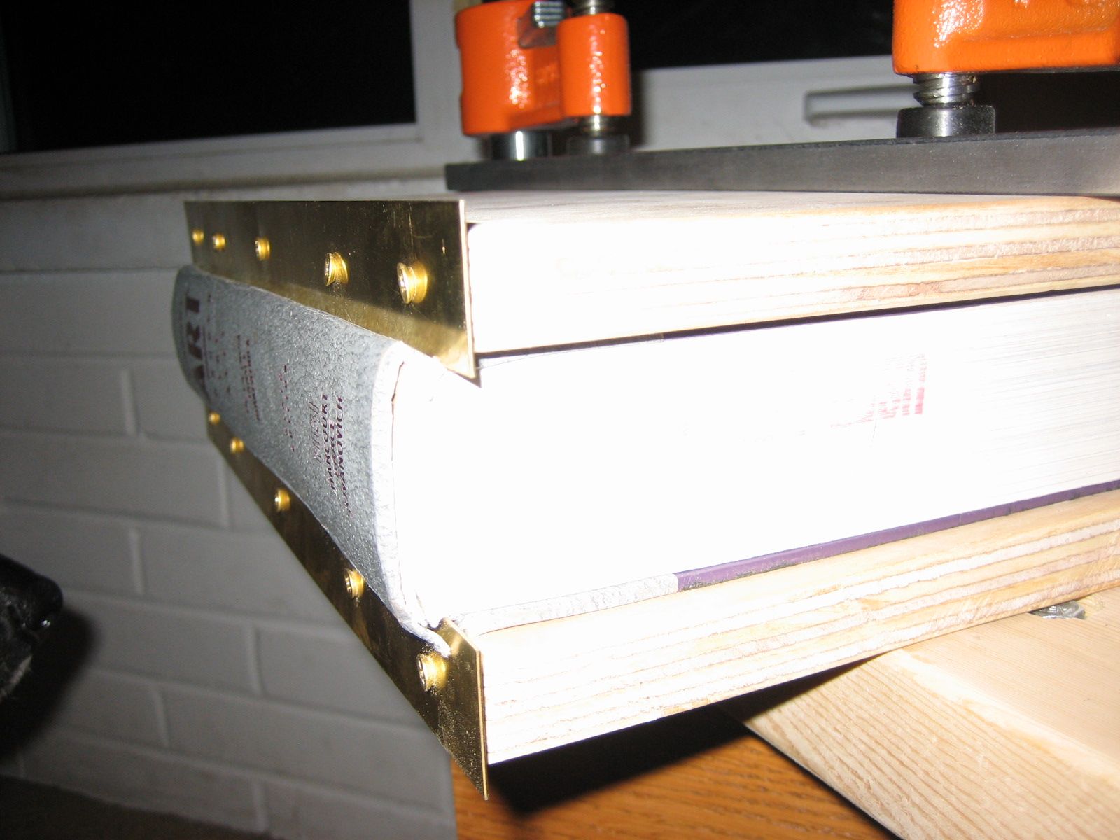 Book Press : 7 Steps (with Pictures) - Instructables