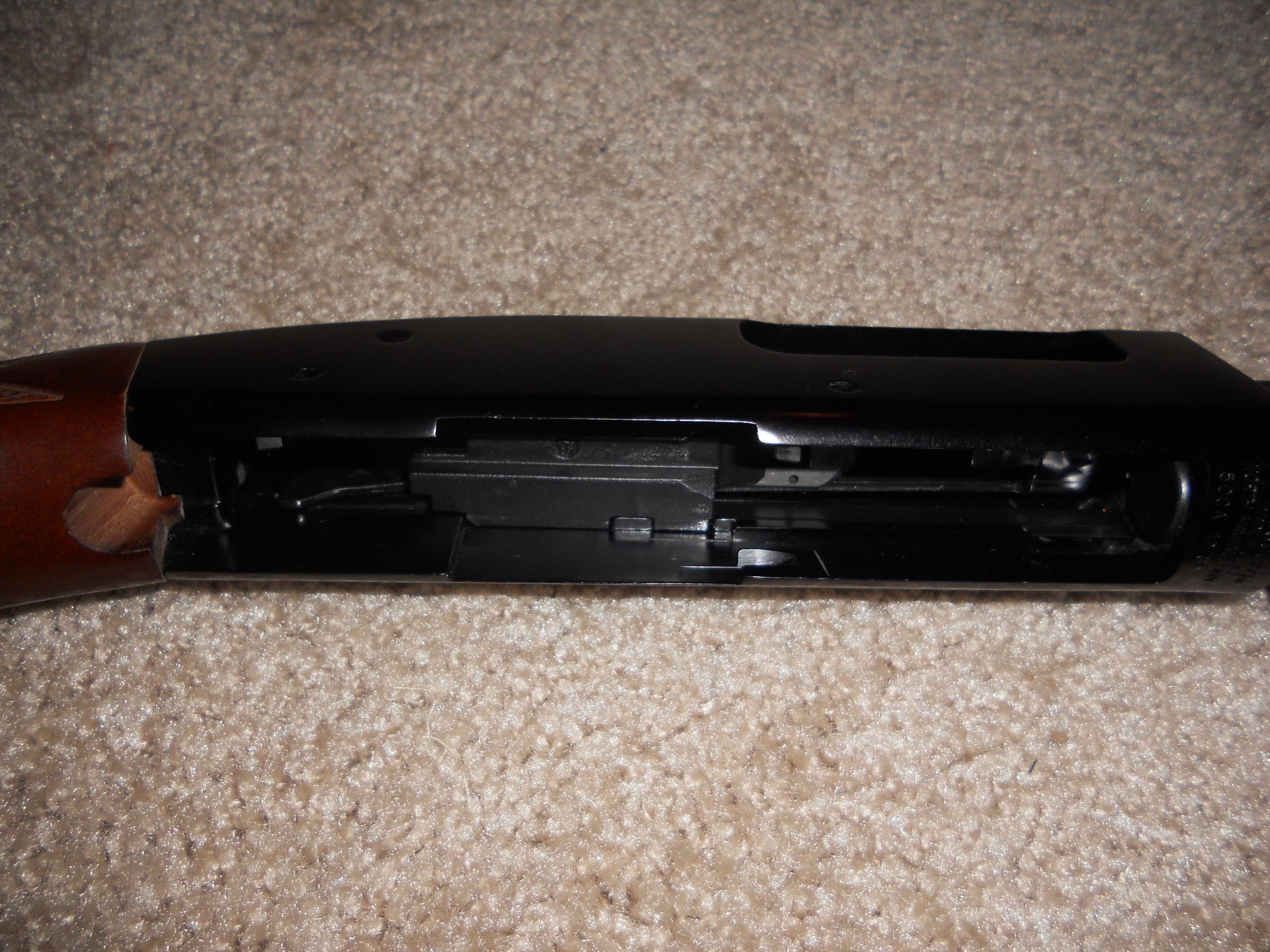 How to Disassemble a Mossberg 500 Series Shotgun : 9 Steps - Instructables