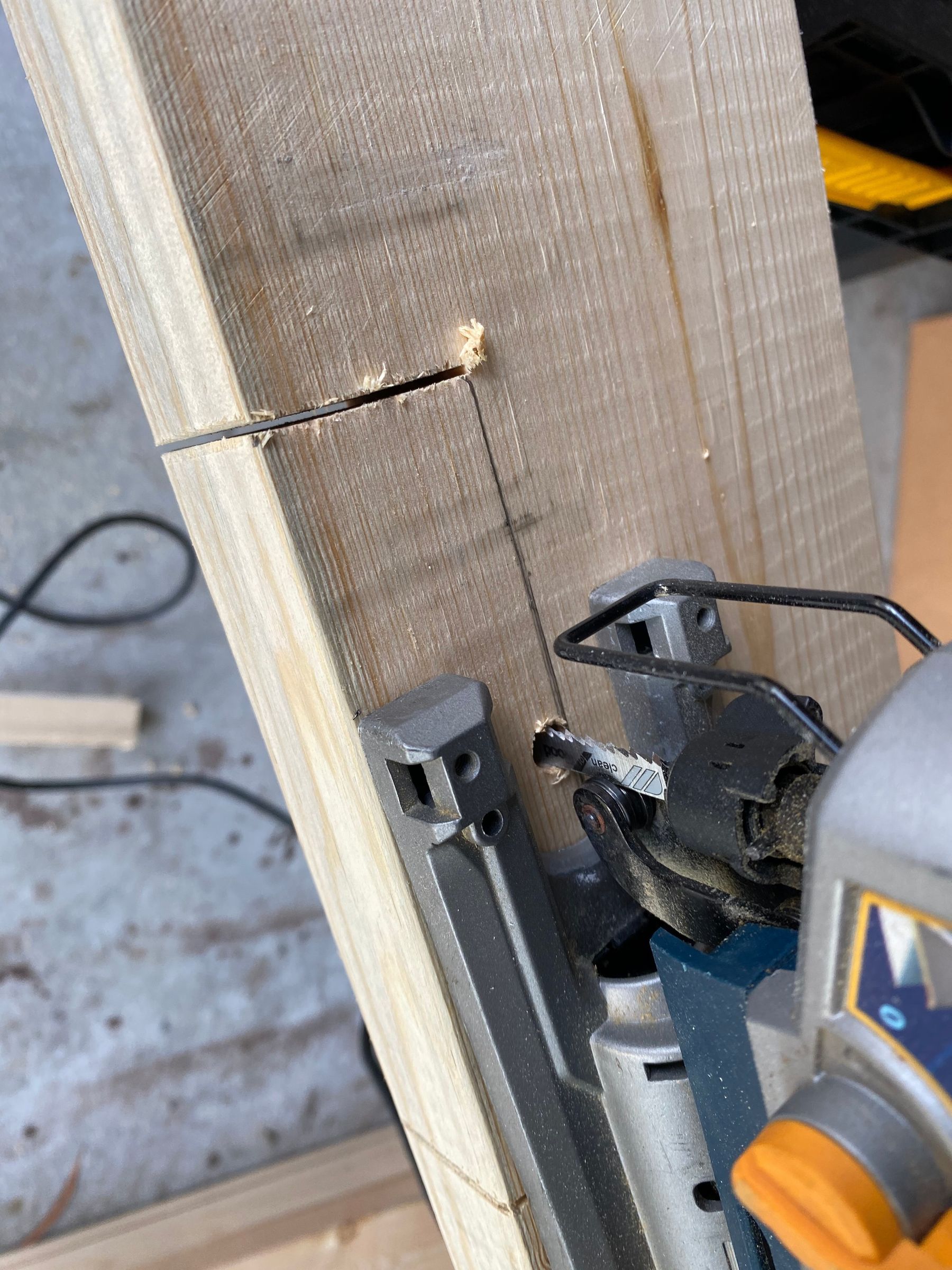 Heavy Duty Workbench : 9 Steps (with Pictures) - Instructables