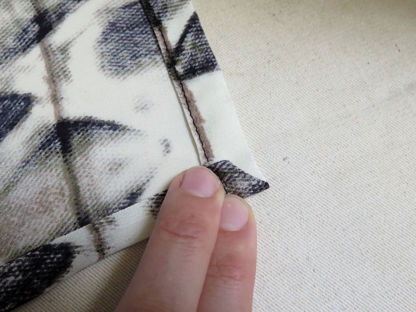 The Really Simple Rectangle Shirt : 12 Steps (with Pictures ...