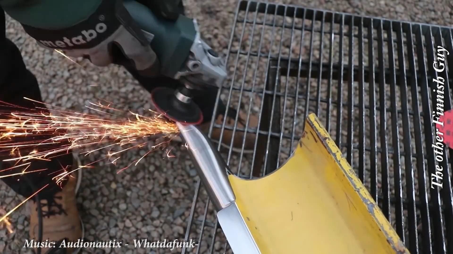 Making Aso / Railroad Track Anvil Using Angle Grinders. : 10 Steps ...