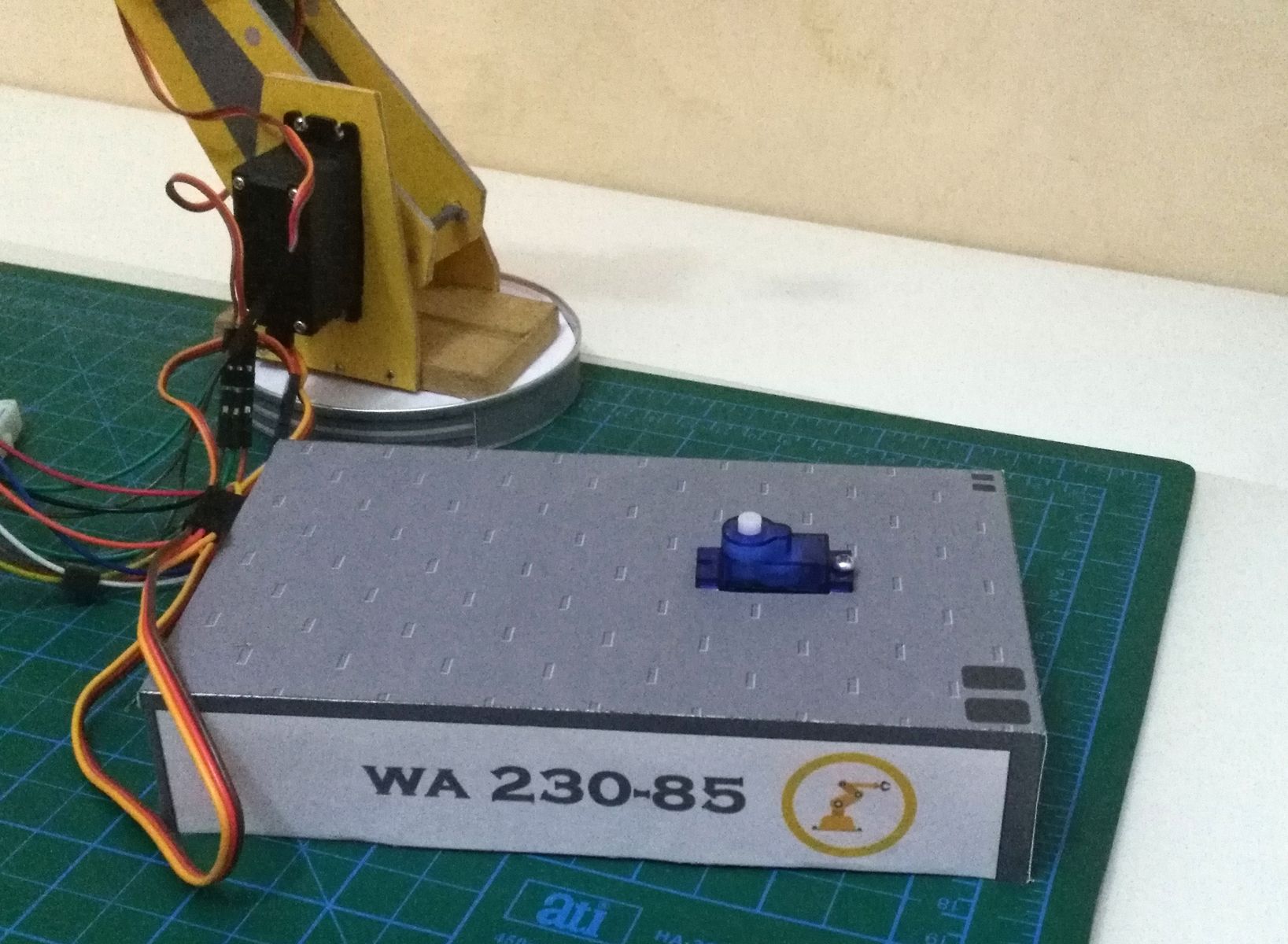 PC Controlled Robotic Arm : 9 Steps - Instructables