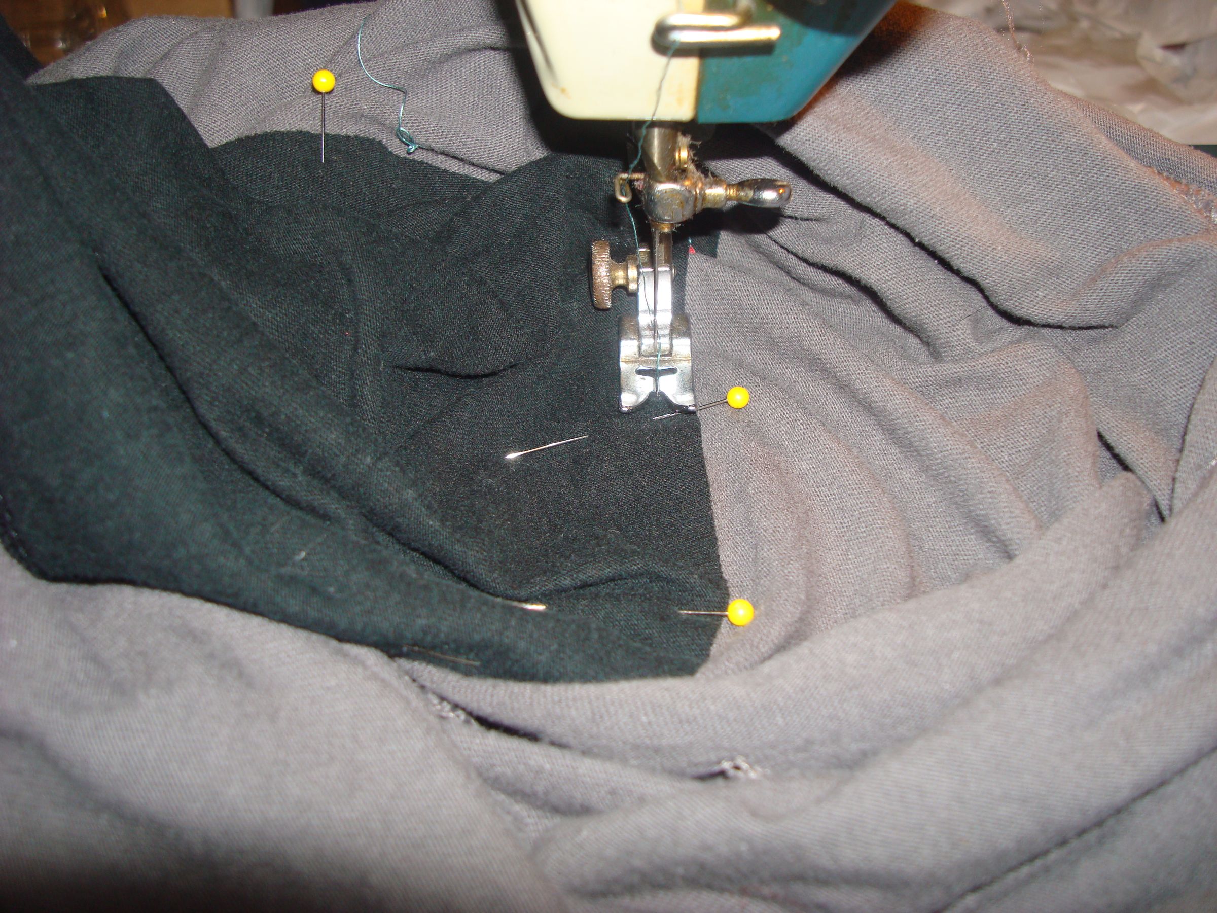 Altering Short Sleeve T-shirts to Long Sleeve T-shirts : 7 Steps ...