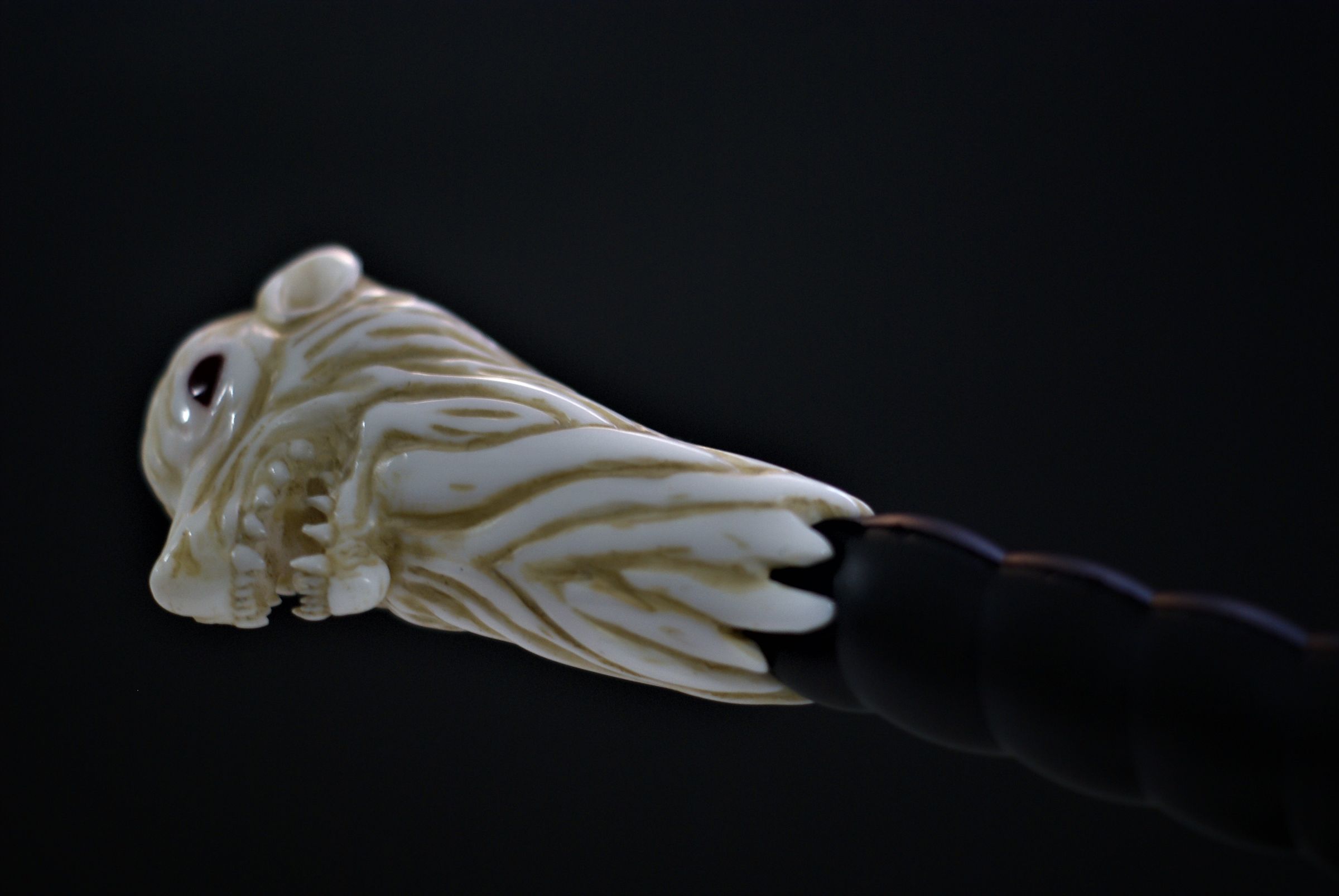 Resin Casting Jon Snow's Longclaw Direwolf Pommel : 15 Steps (with ...