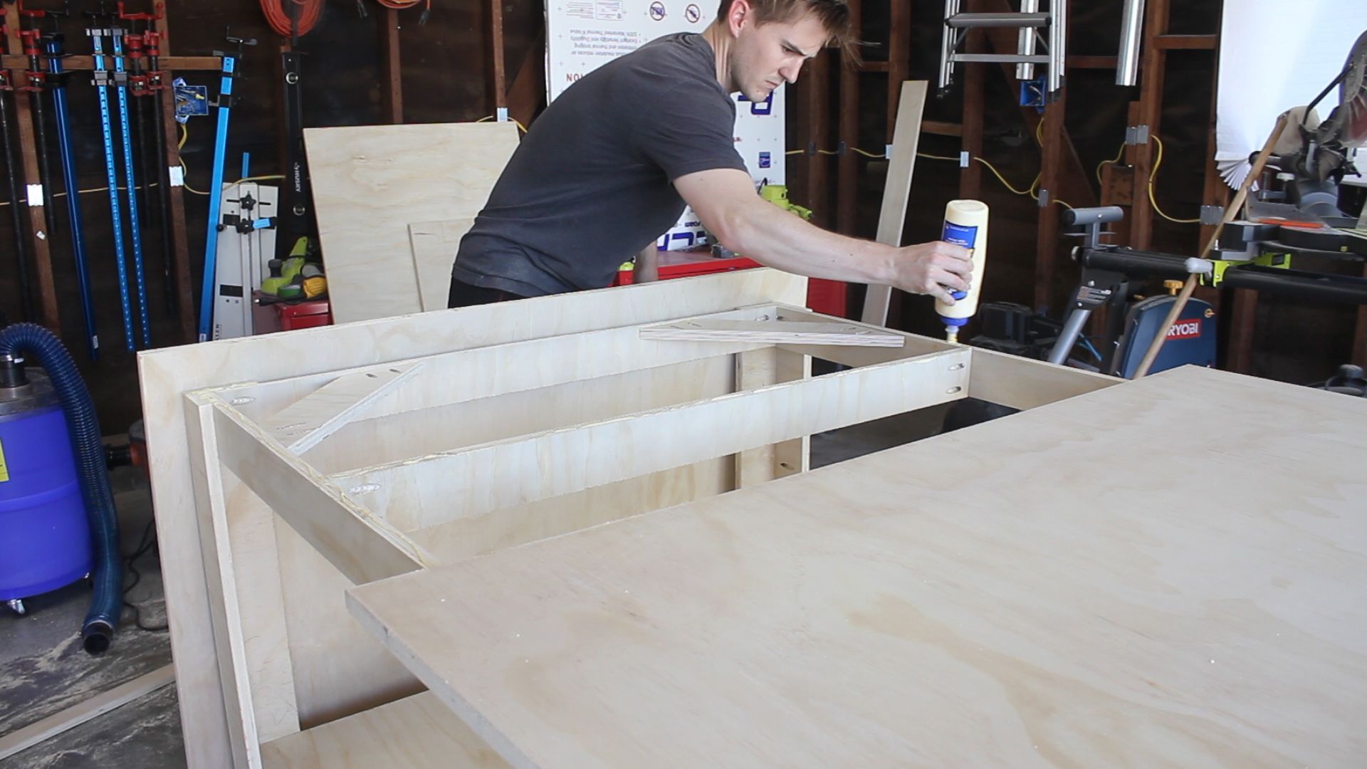 Robust Plywood Outfeed & Assembly Table : 9 Steps (with Pictures ...