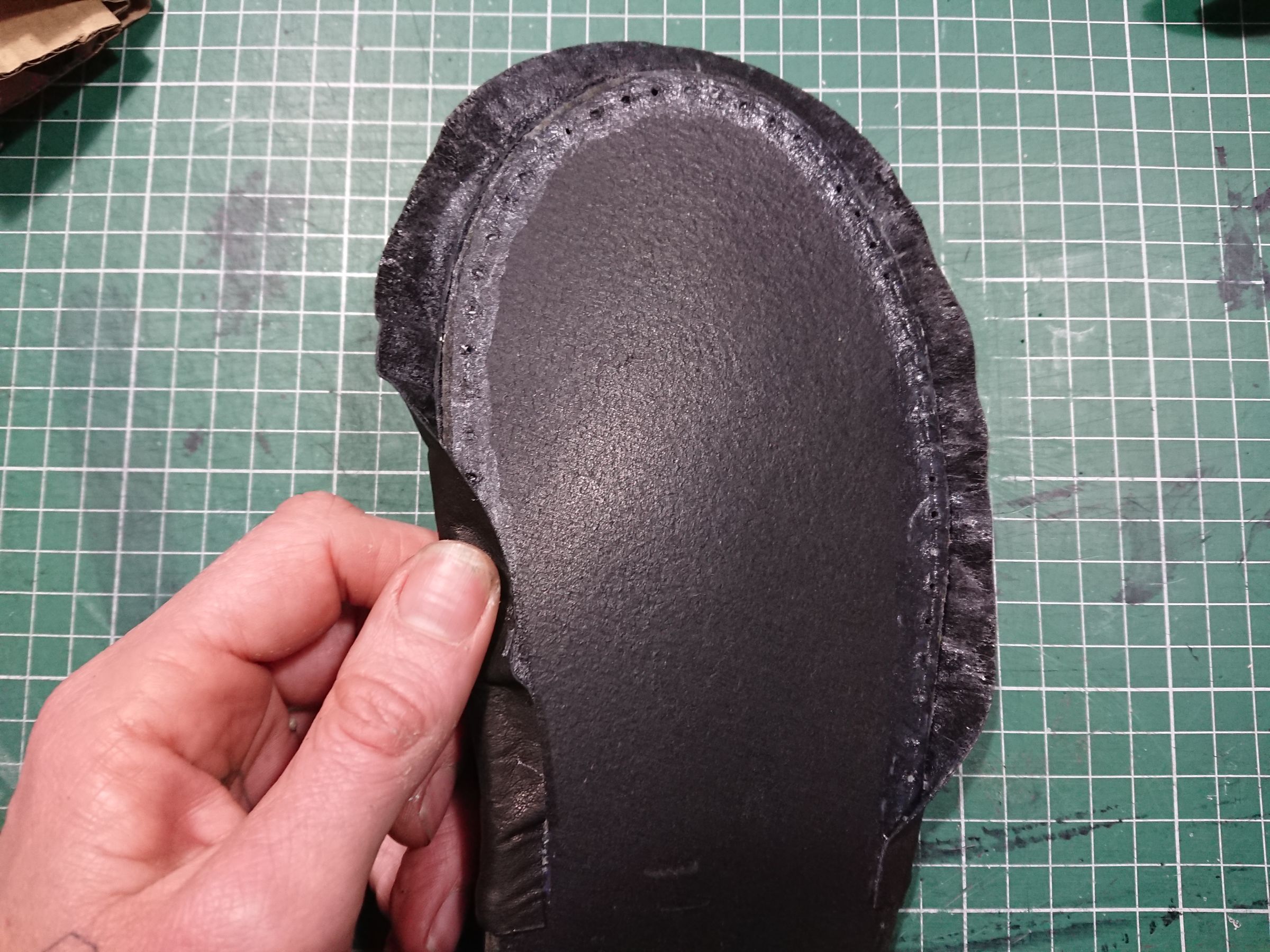 Making Leather Slippers : 9 Steps (with Pictures) - Instructables