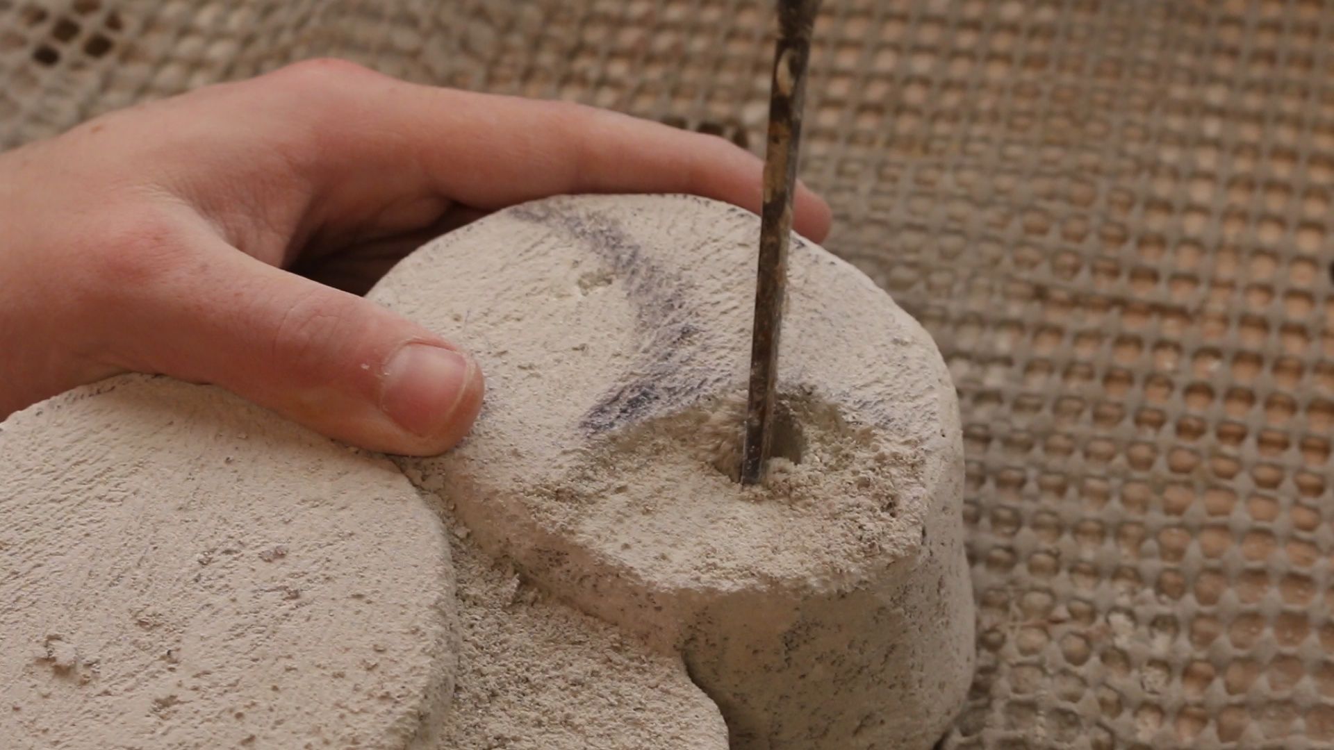 How to Carve an Owl From a Breeze Block : 3 Steps (with Pictures ...