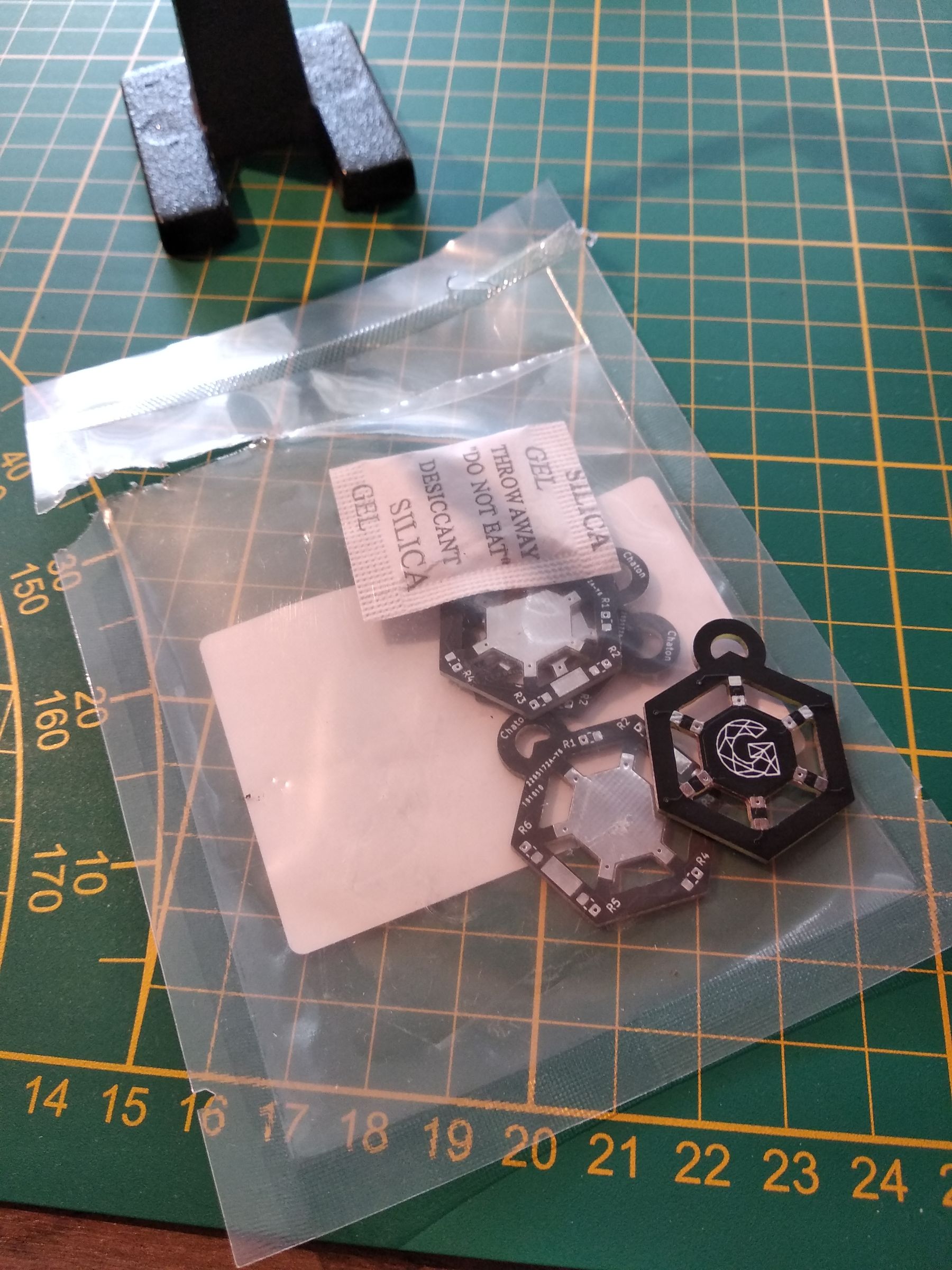 NeckLight : a PCB Necklace for Humans and Dogs : 8 Steps (with Pictures ...