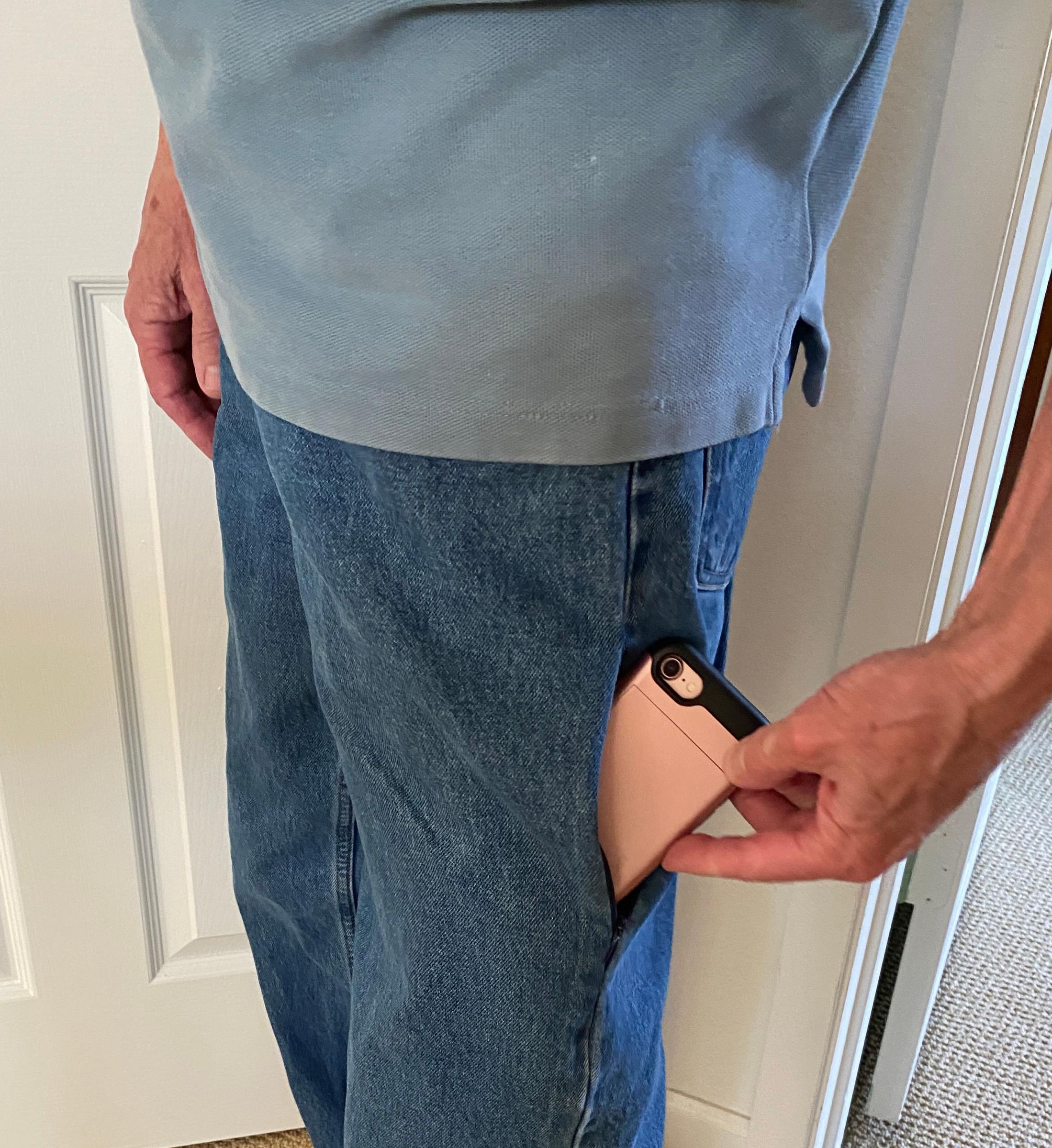 How to Make a Cell Phone Pocket in Your Pants : 10 Steps (with Pictures ...
