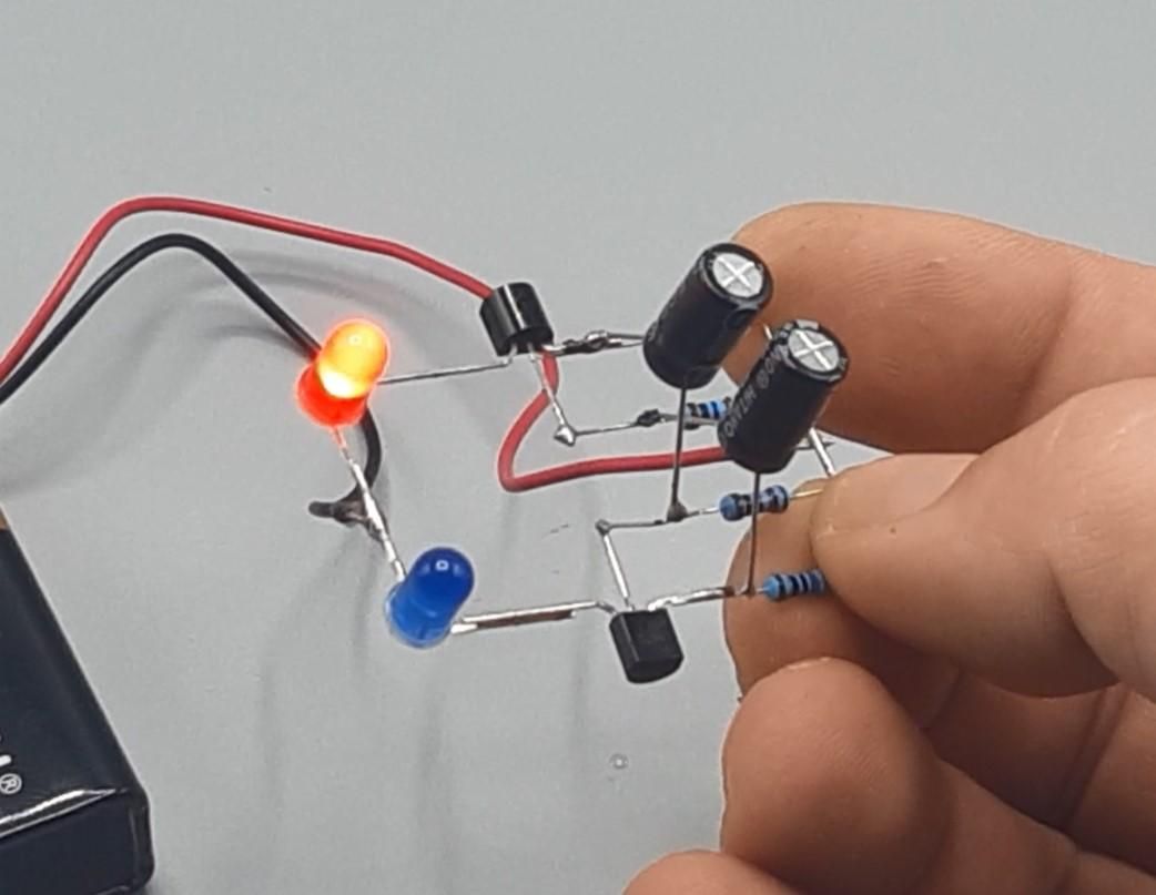 Simple Flip Flop Circuit : 8 Steps (with Pictures) - Instructables