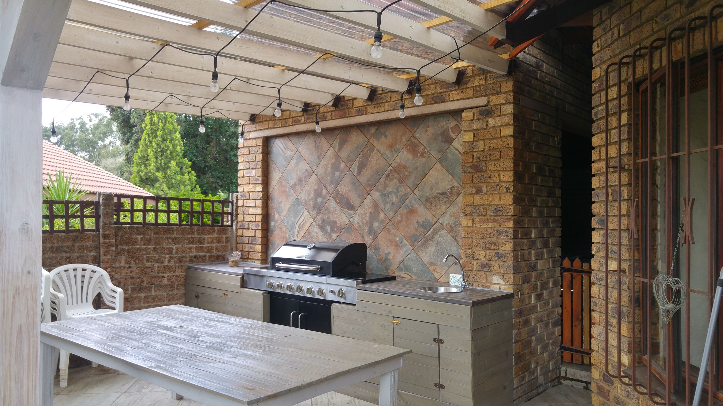 Pergola Style Patio "Braai" Area : 19 Steps (with Pictures) - Instructables
