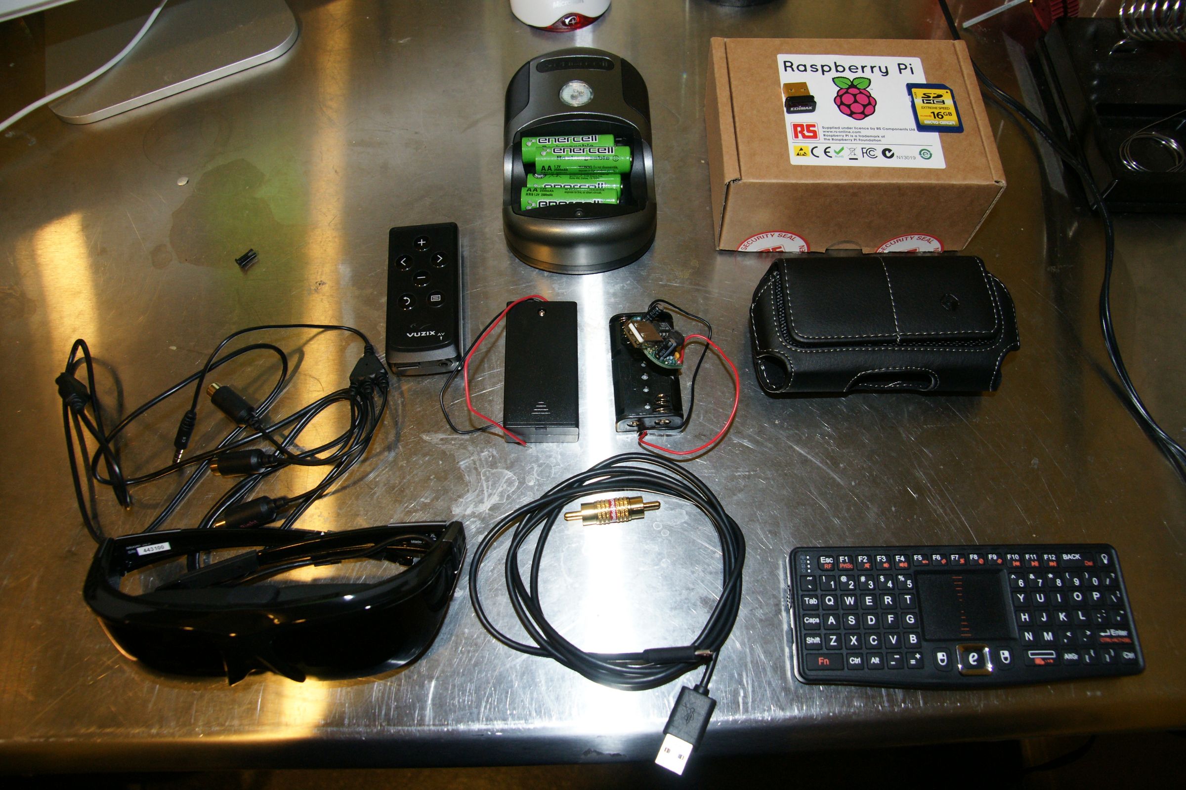 RaspberryPi Powered Wearable Computer : 8 Steps (with Pictures) - Instructables