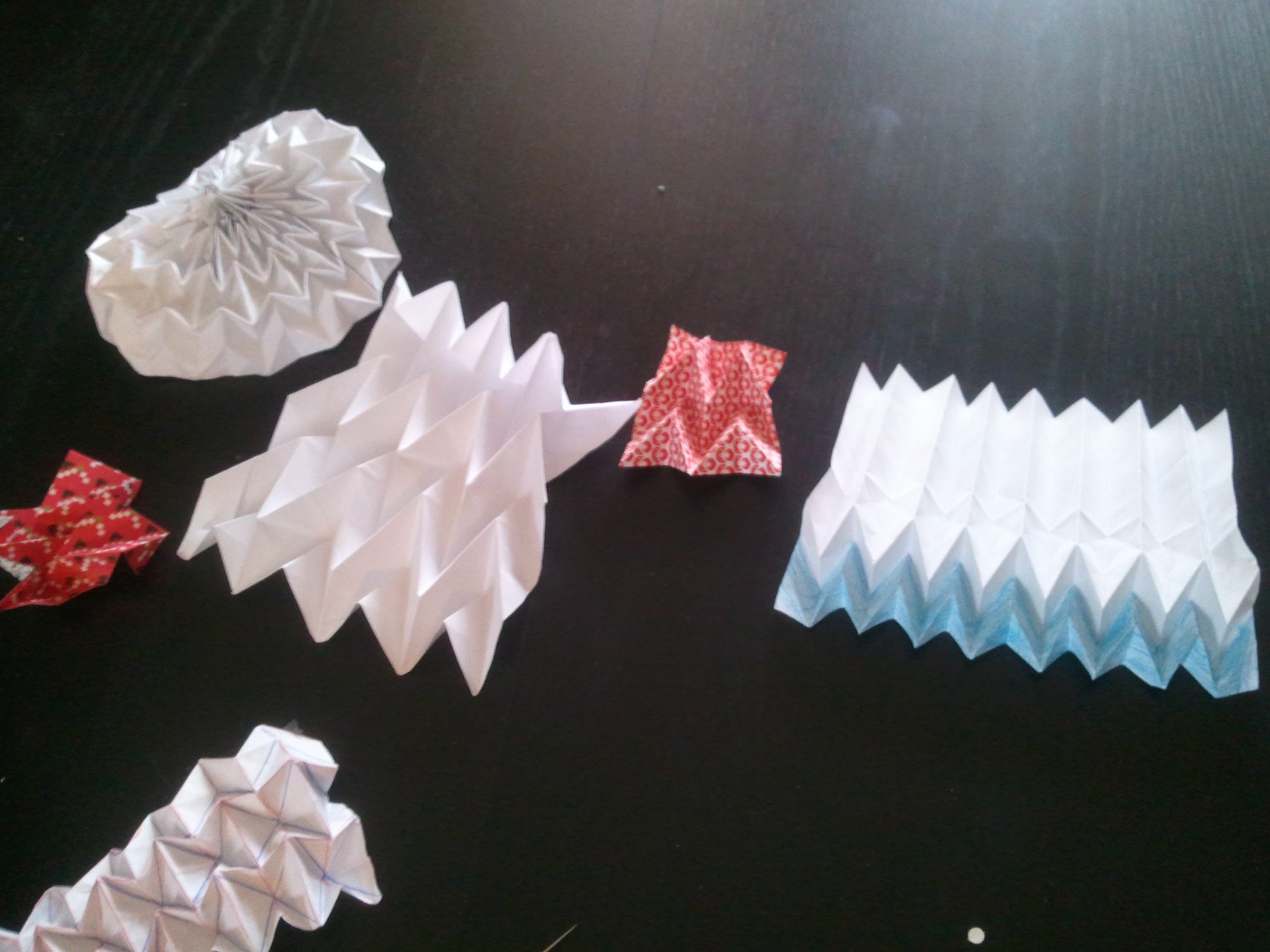 Origami Suspension Lamp : 8 Steps (with Pictures) - Instructables