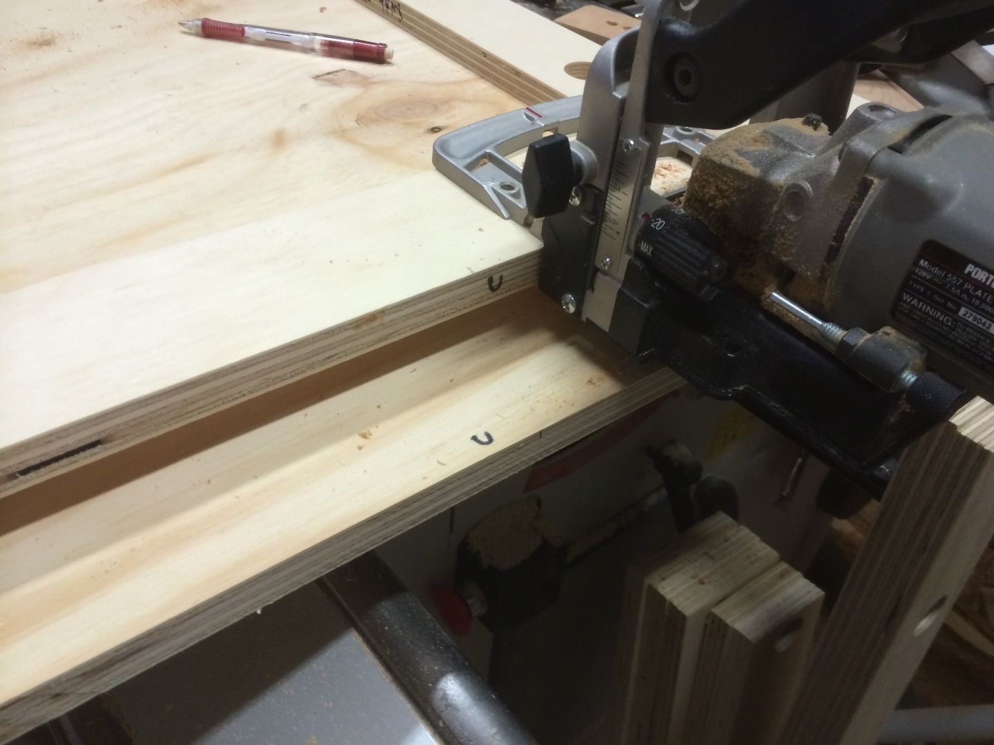 MFT My Fabulous Table : 12 Steps (with Pictures) - Instructables