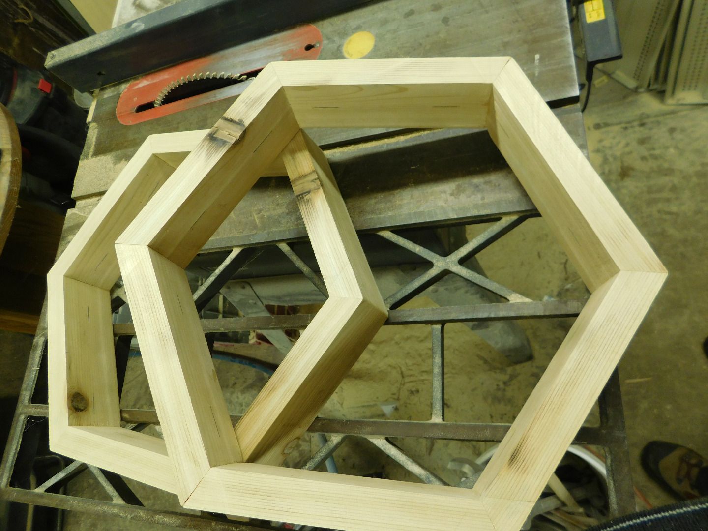 Hexagonal Beehive Boxes, Warre Style : 25 Steps (with Pictures ...