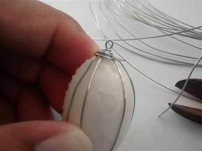 Simple Wire-Wrapped Sea-Shell Pendant : 4 Steps - Instructables