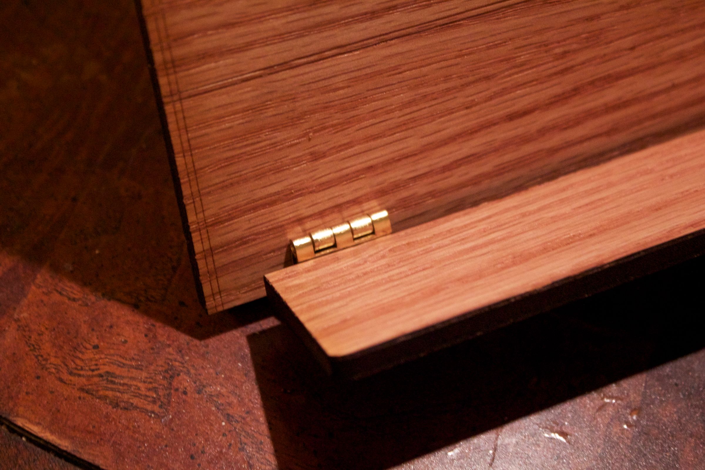 How to Make a Folding Book Stand : 6 Steps - Instructables