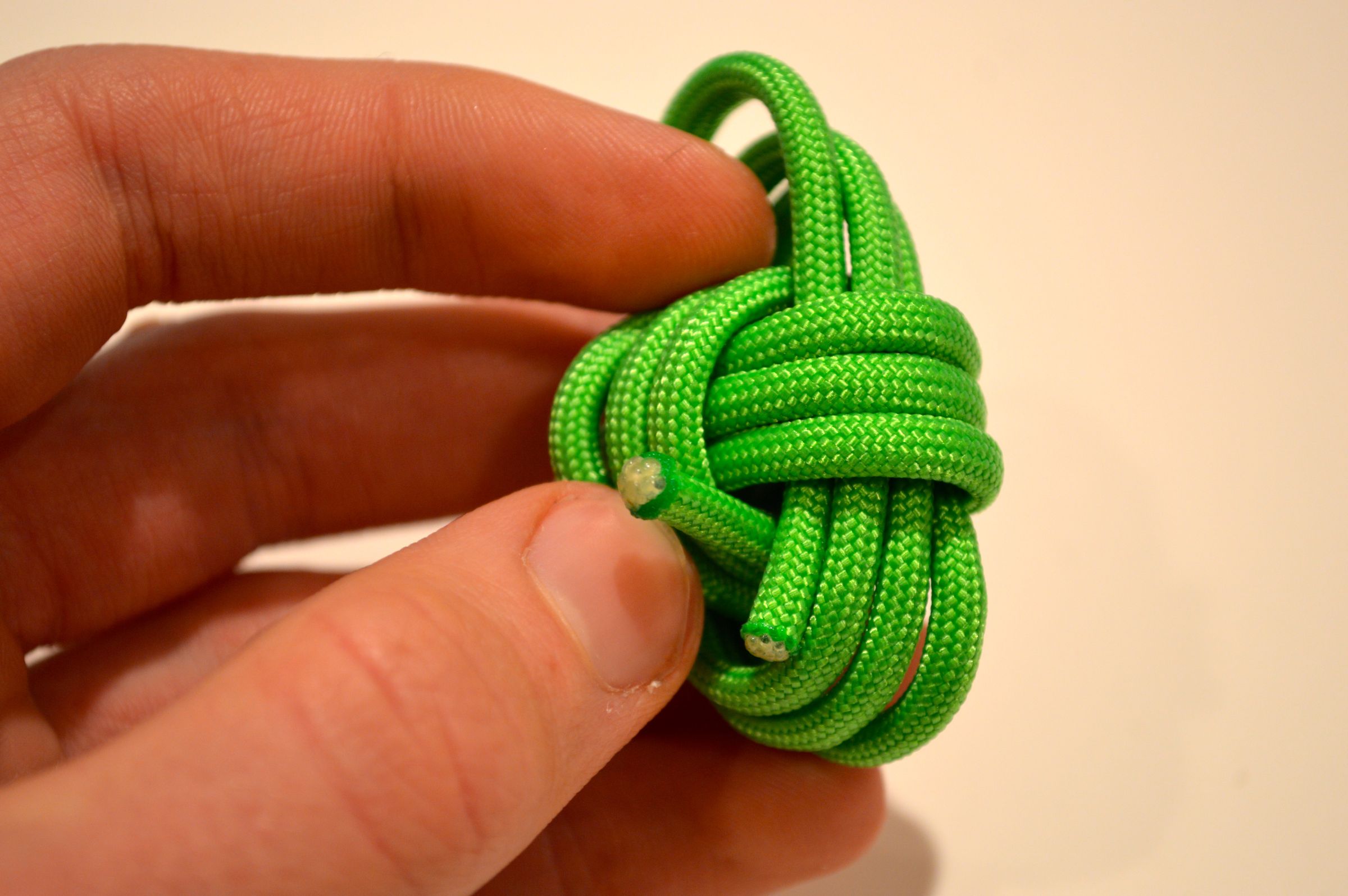 Paracord Monkey's Fist : 9 Steps - Instructables