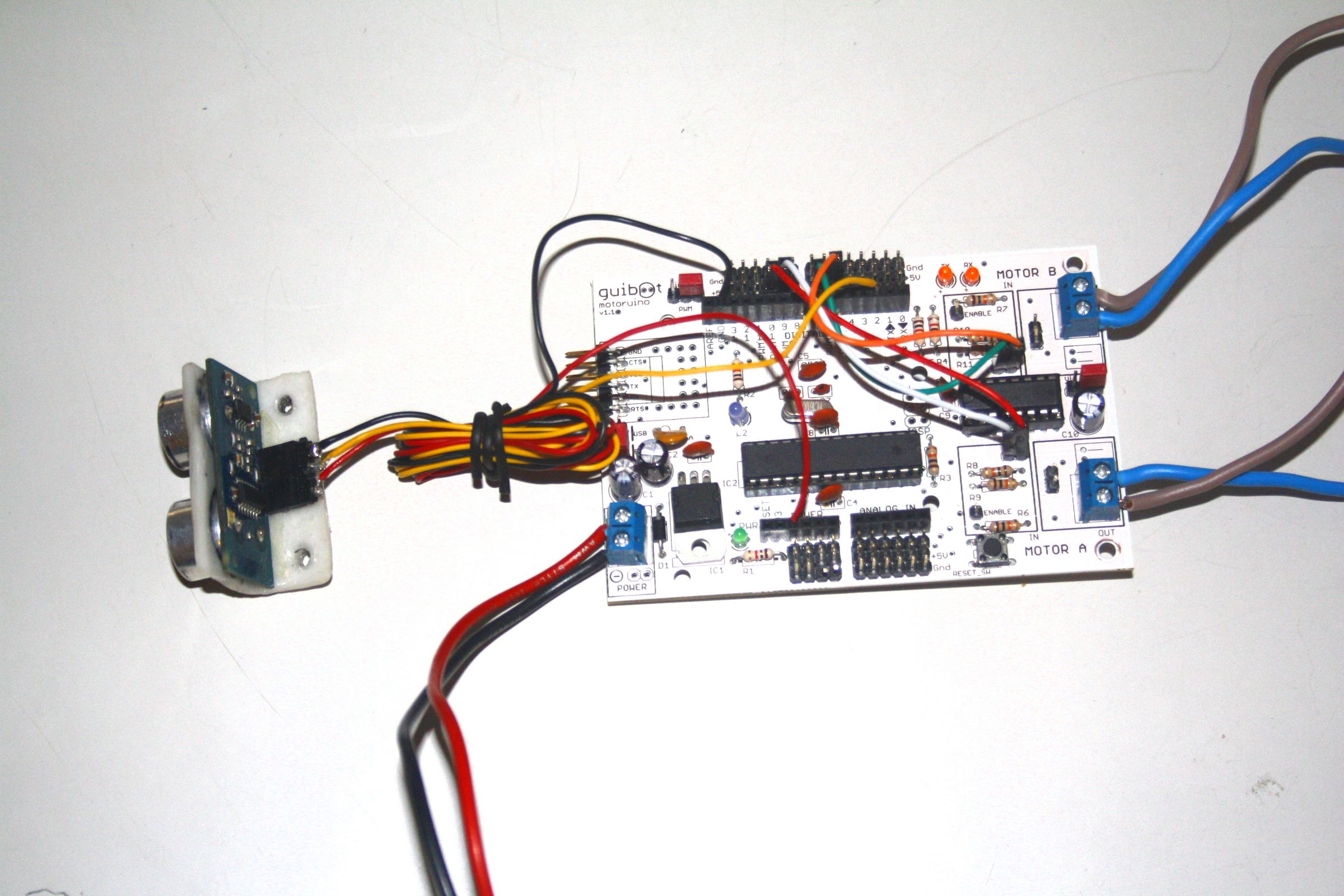 Build a Robot Boat Using Water Bottles : 5 Steps - Instructables