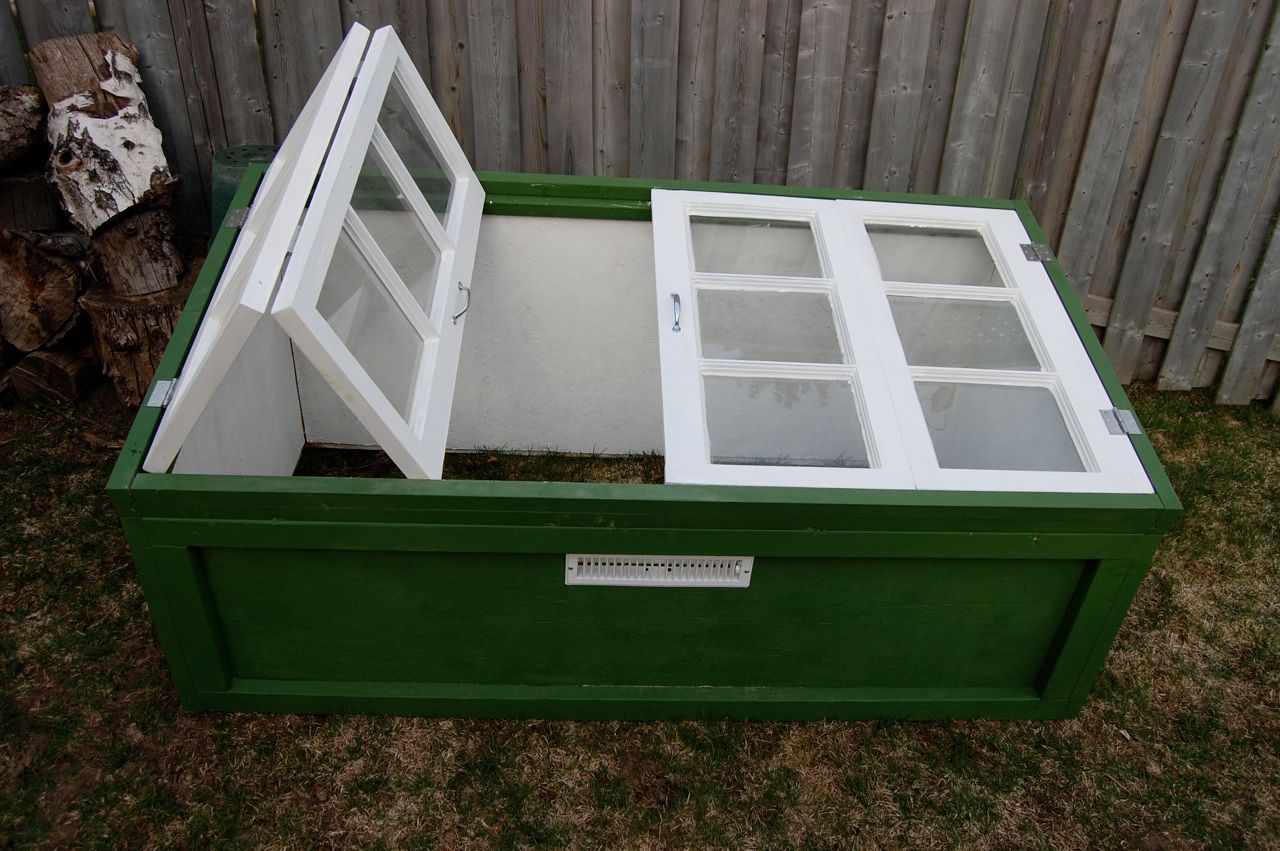Build a Cold Frame Using Old Windows : 12 Steps (with Pictures ...