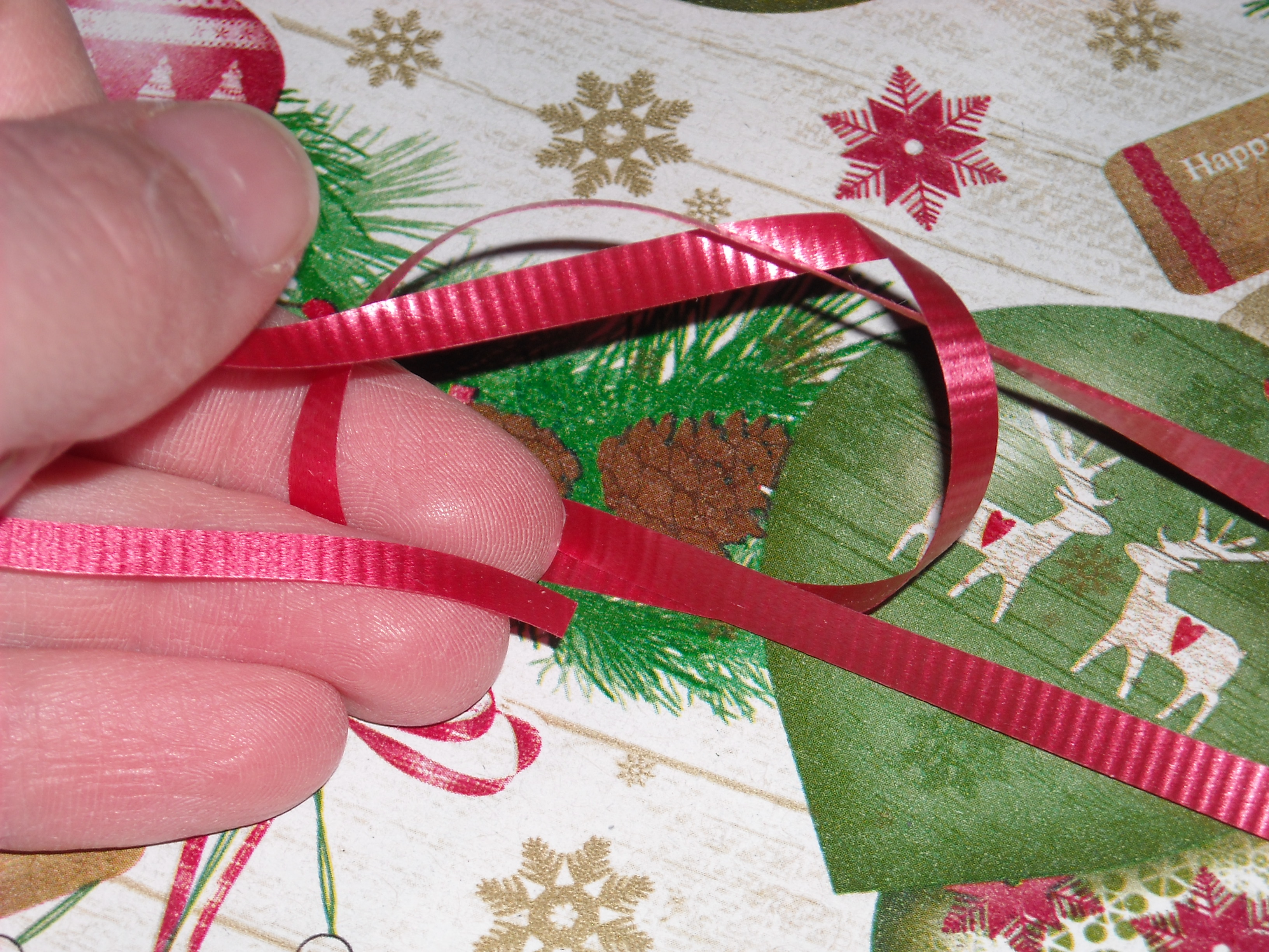 How to Wrap a Rectangular Gift : 8 Steps - Instructables