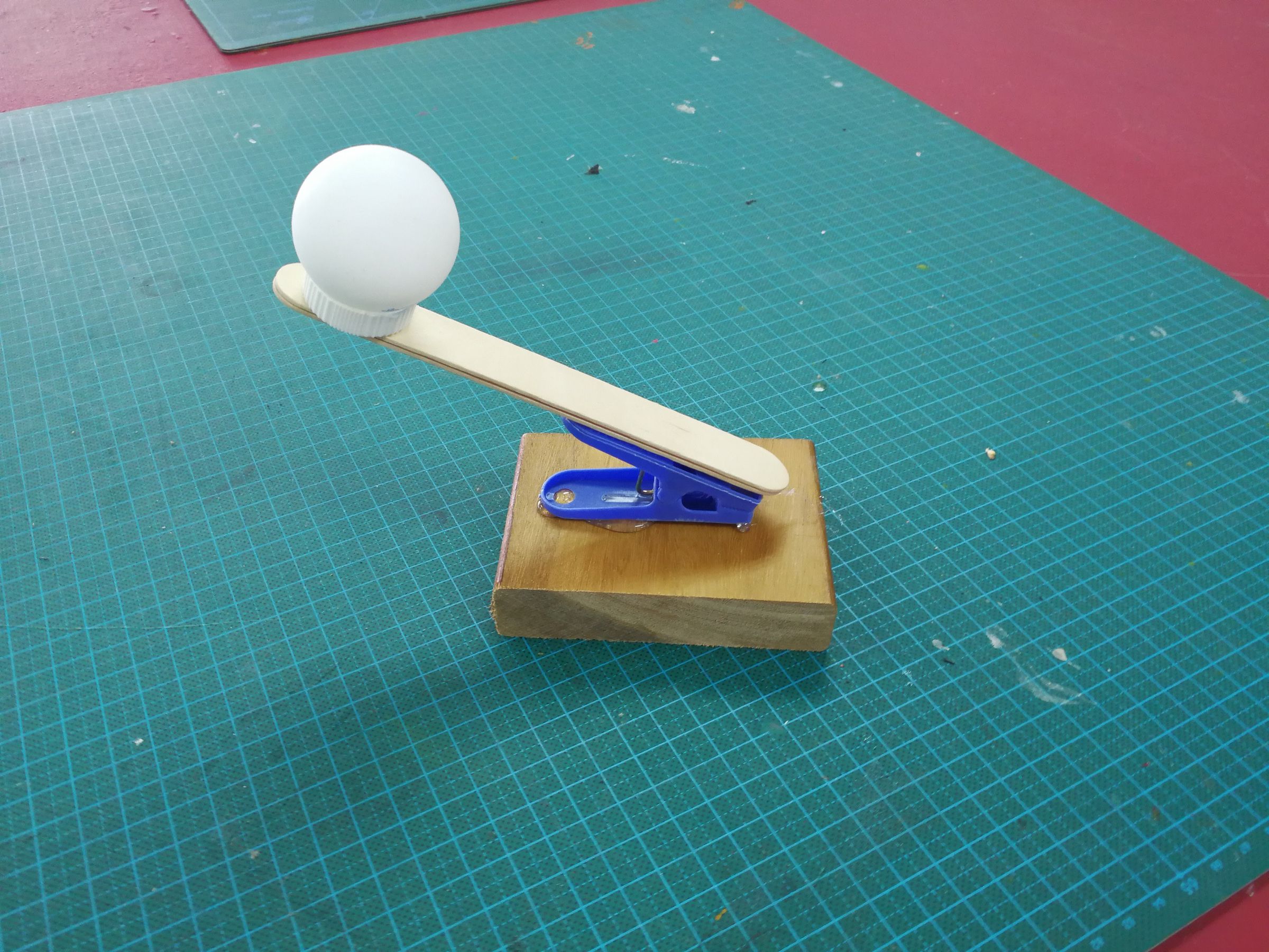 A Very Simple Catapult to Make With Kids : 6 Steps (with Pictures ...