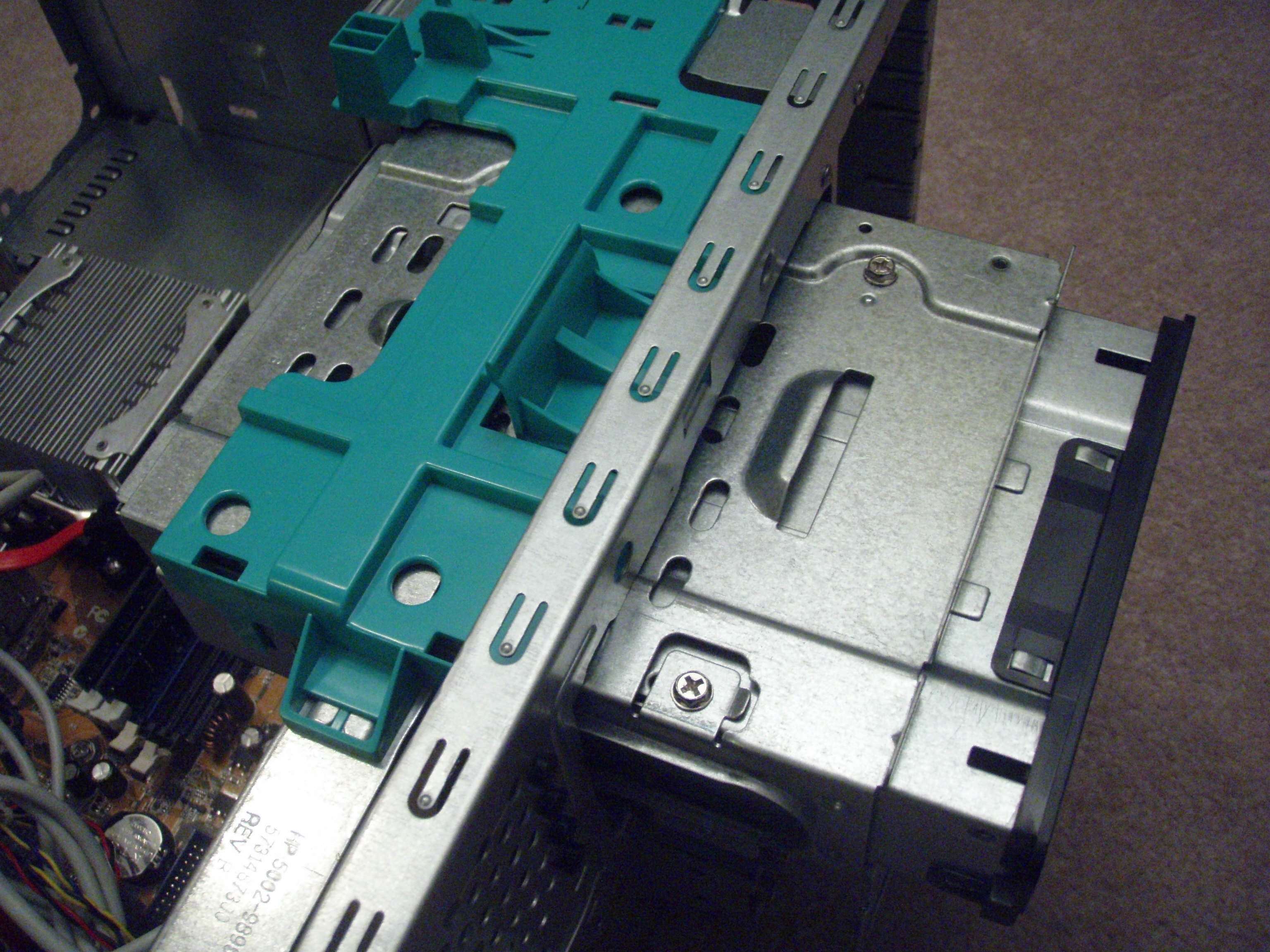 How to Disassemble a Computer : 16 Steps (with Pictures) - Instructables