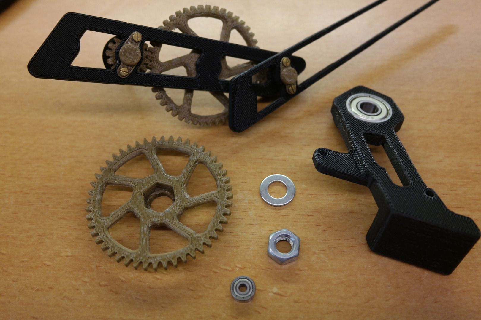 Hand in Hand Skeleton Clock : 11 Steps (with Pictures) - Instructables