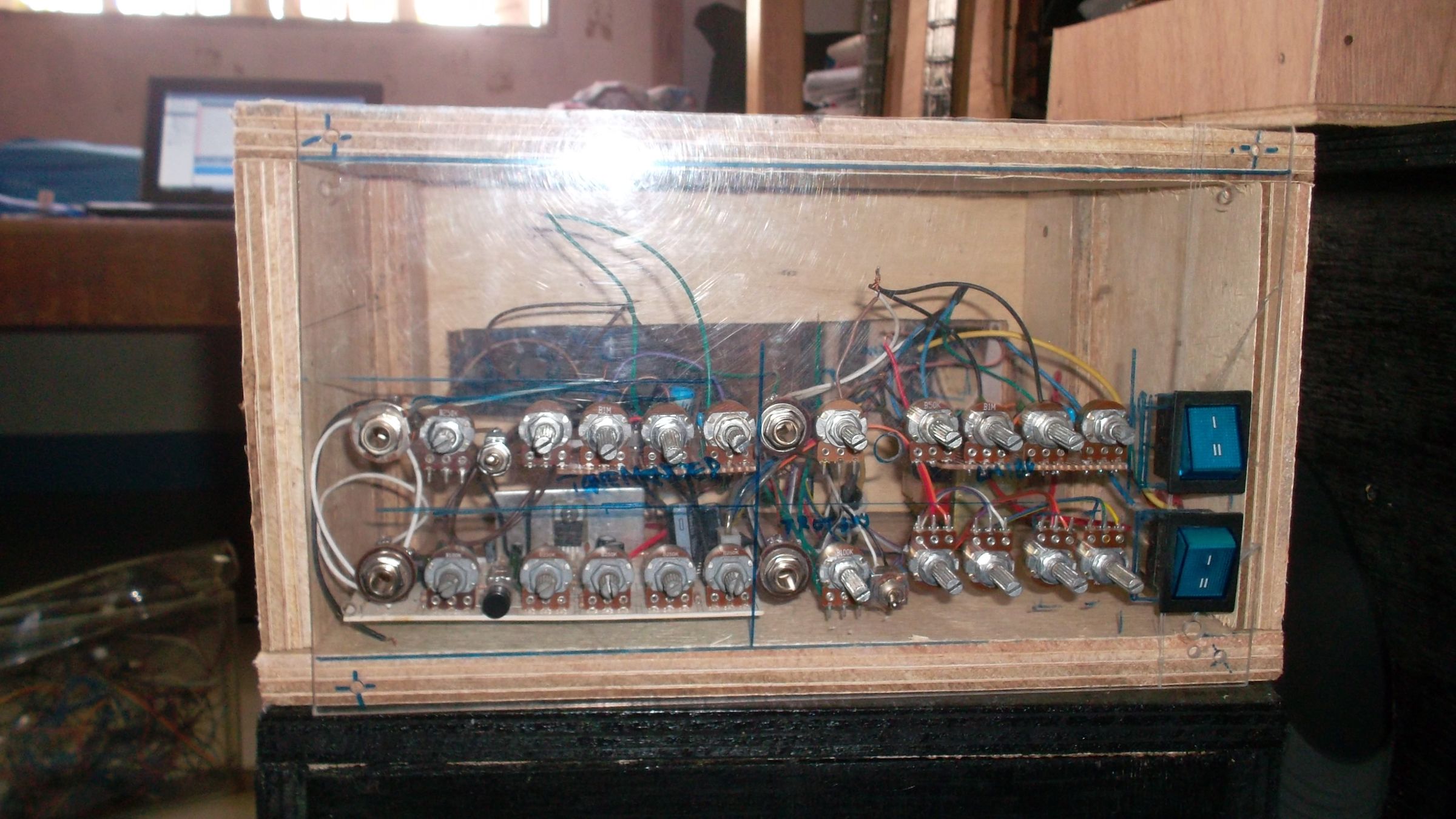 DIY Cheap Solid-state Amplifier (from Salvaged Parts) : 9 Steps (with ...