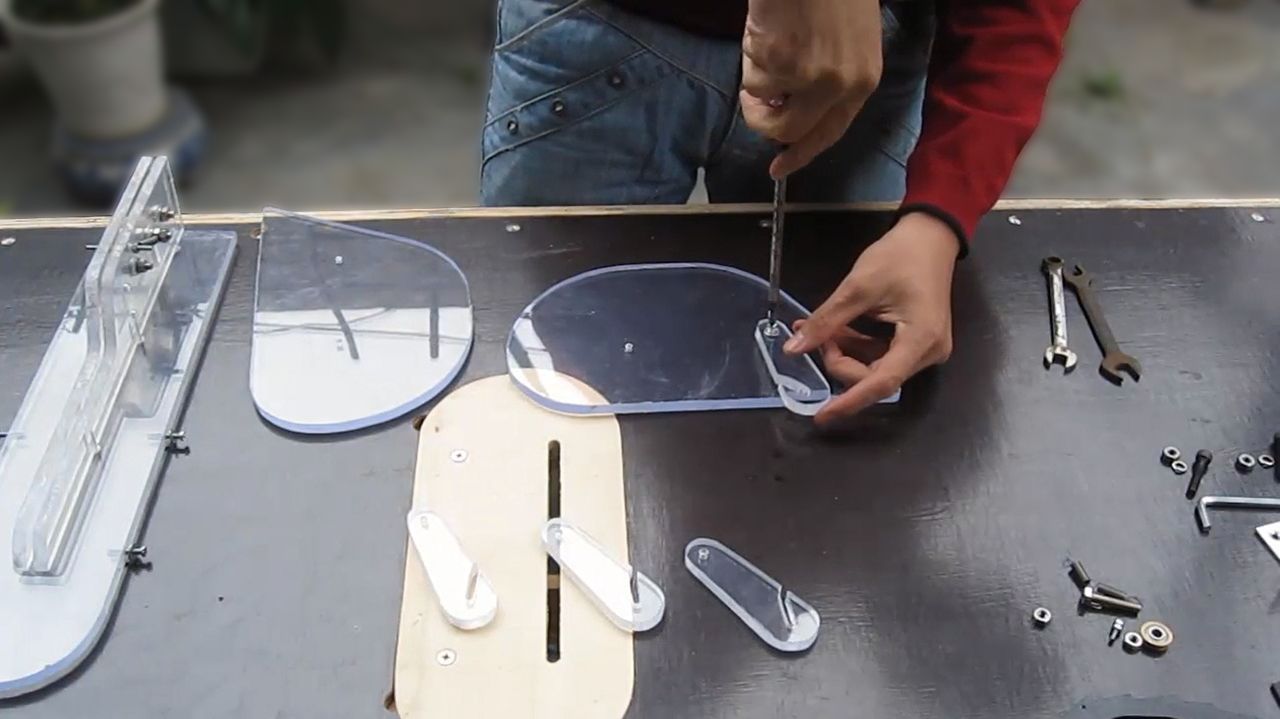 How to Make a Table Saw - Anti KickBack for DIY Table Saw - Guard ...